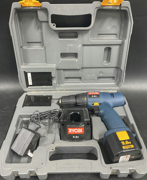 Ryobi Cordless Drill 3/8 In (10mm) Drill Driver With Carrying Case ...