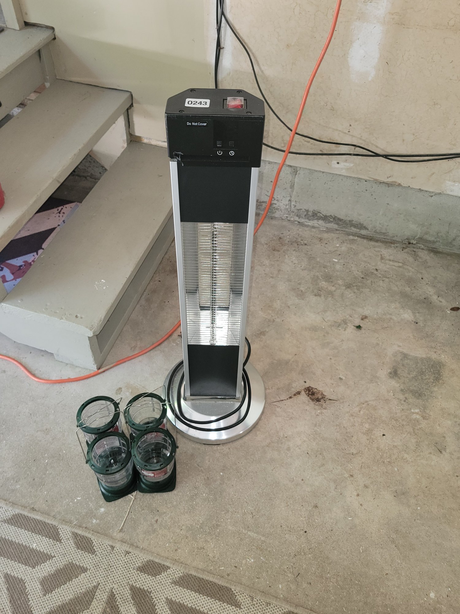 243 - HEATER AND LANTERNS #20560 | Auctionninja.com