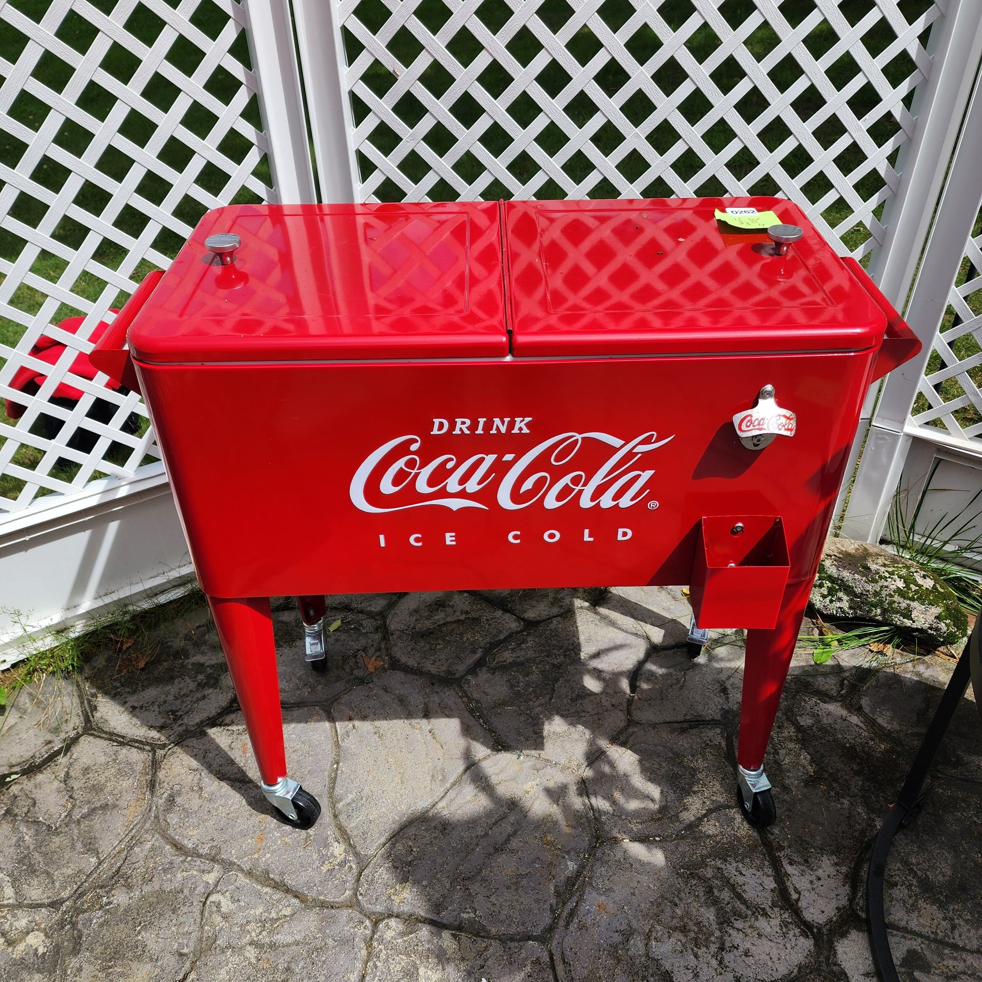 262 - COCA COLA ROLLING COOLER #21624 | Auctionninja.com