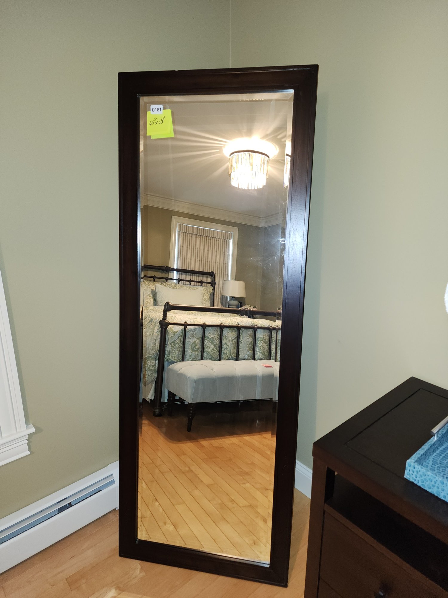 181 - FULL LENGTH MIRROR: Pottery Barn #22822 | Auctionninja.com