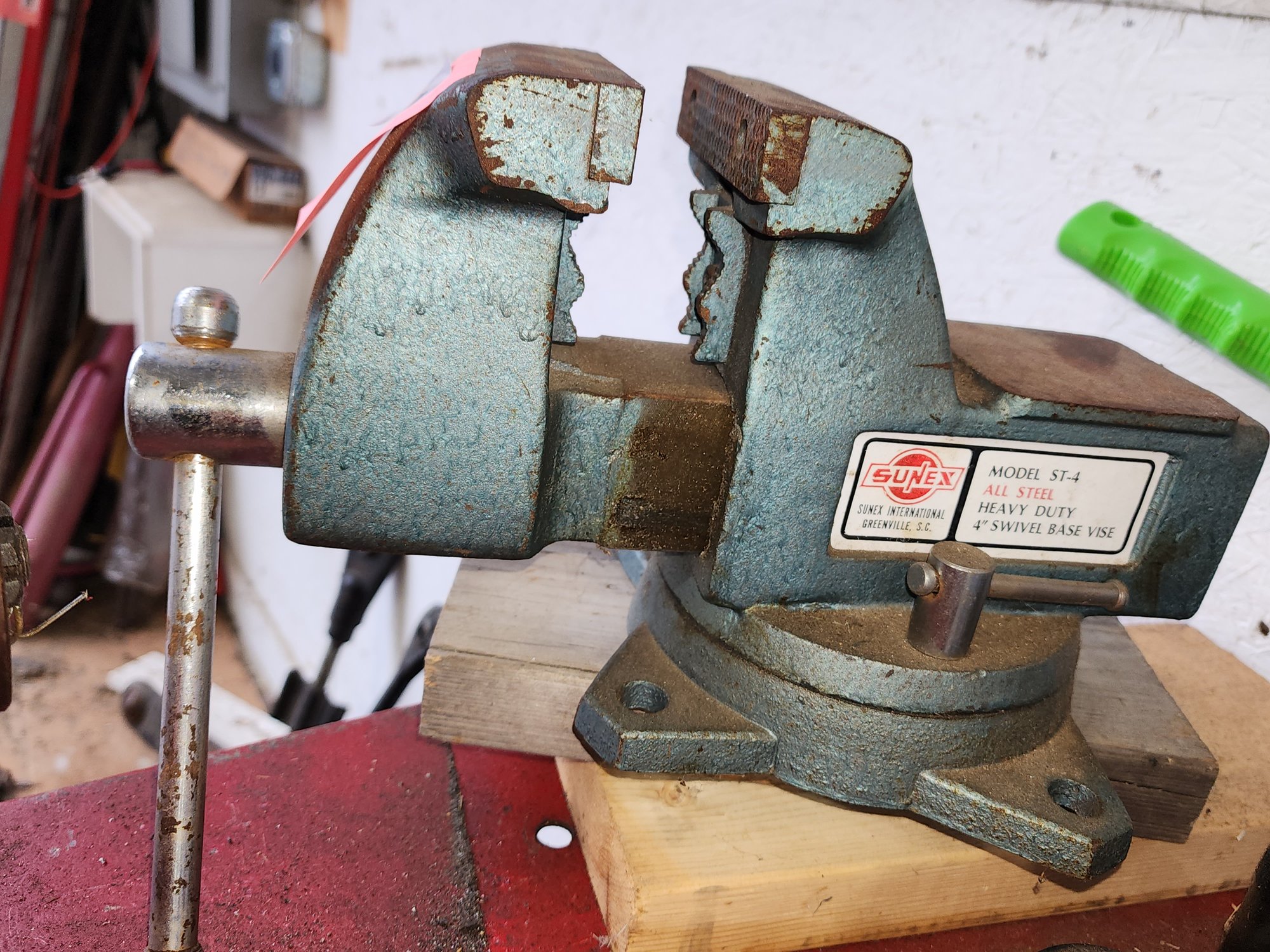 011 - Wilton 1750 Vise #25124 | Auctionninja.com