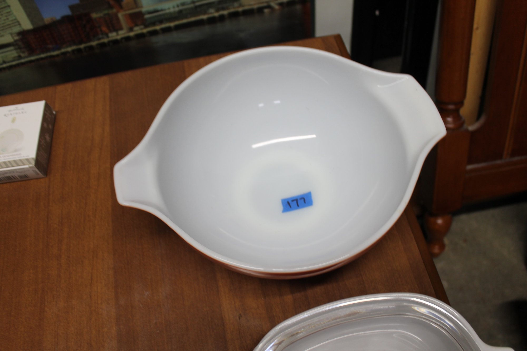 177 ~ LARGE PYREX BOWL AND CORNING DISH #24797 | Auctionninja.com