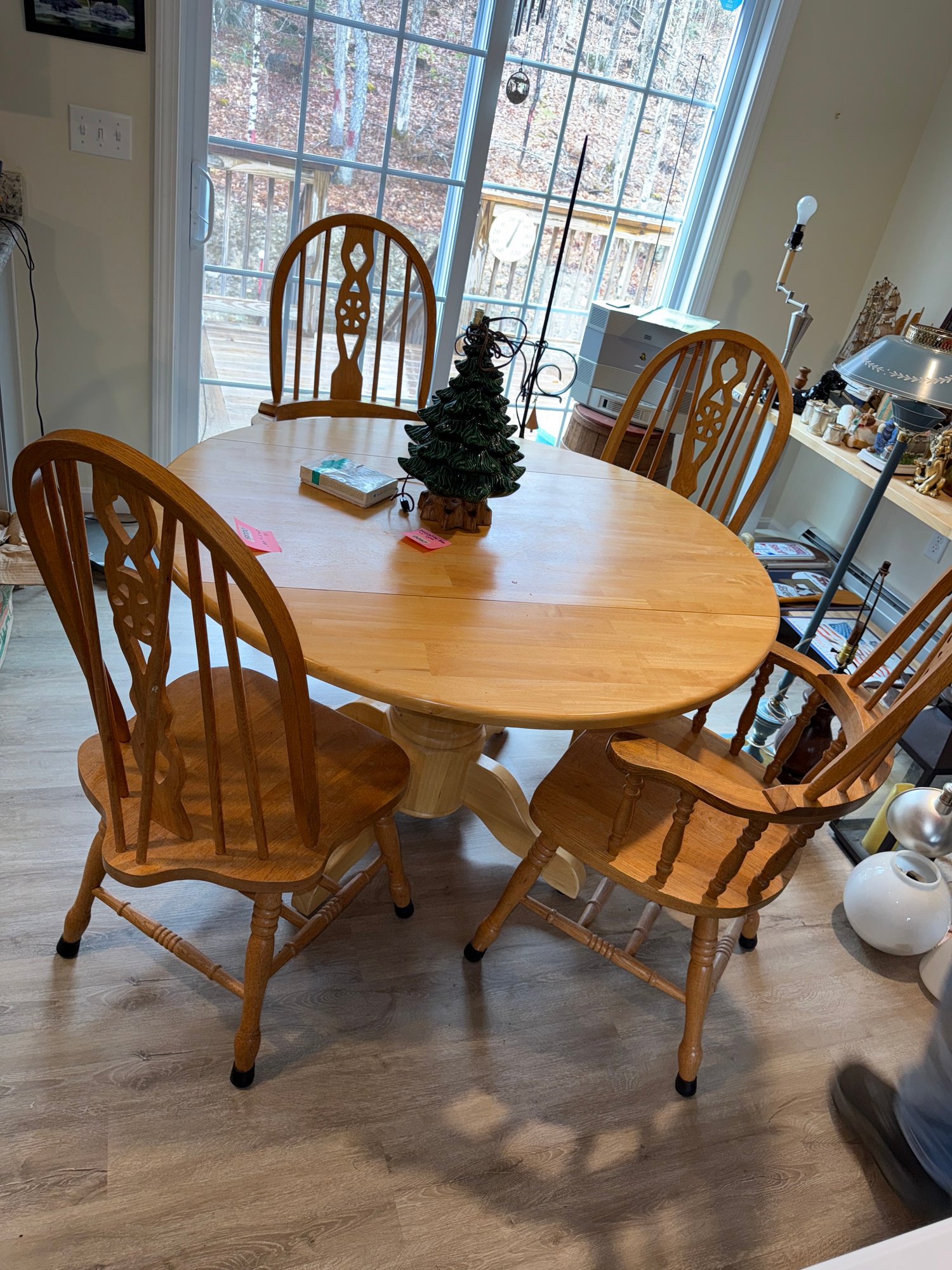 035 - Dining Table And 4 Chairs #25921 | Auctionninja.com