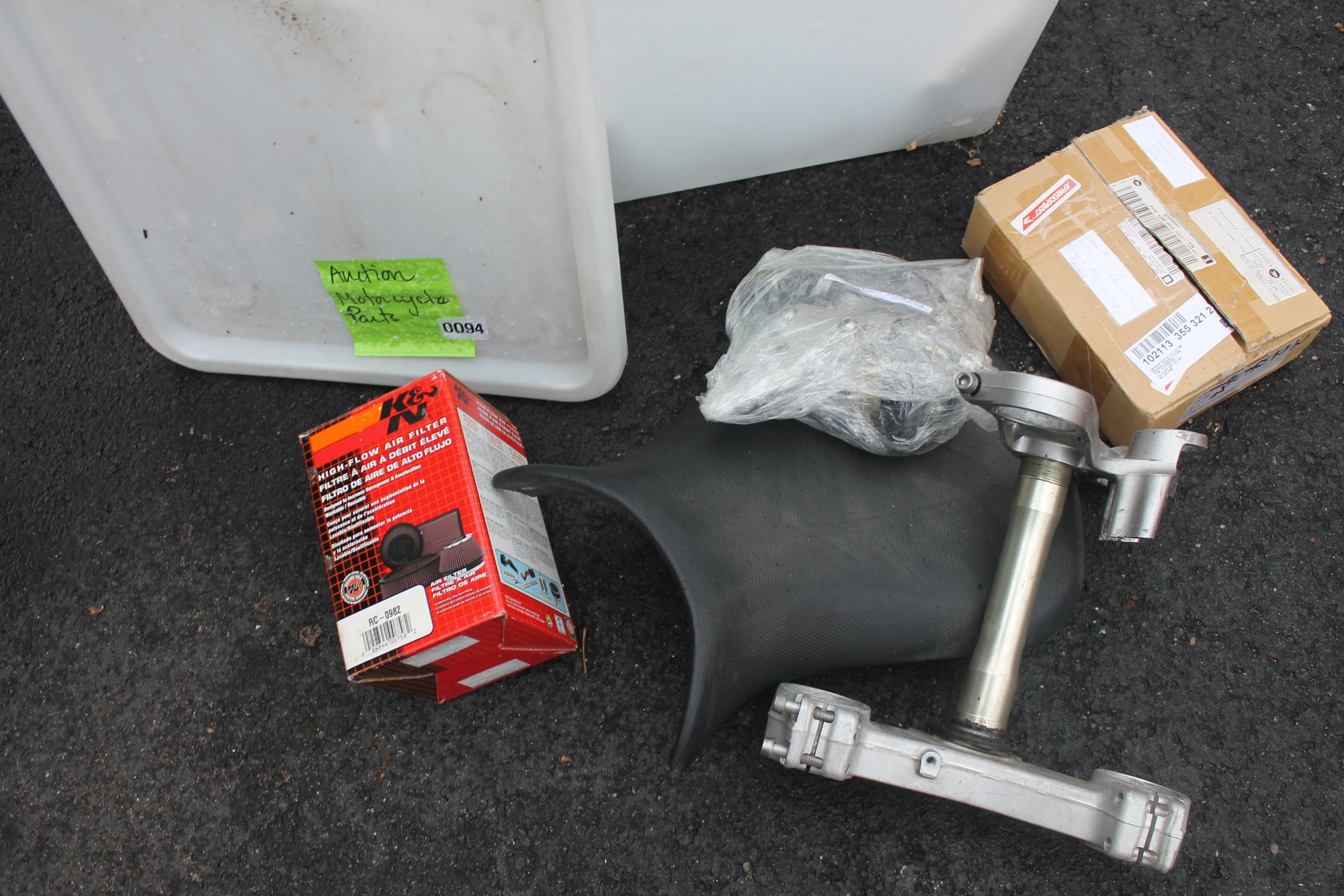 94 ~ MOTORCYCLE PARTS LOT #25297 | Auctionninja.com