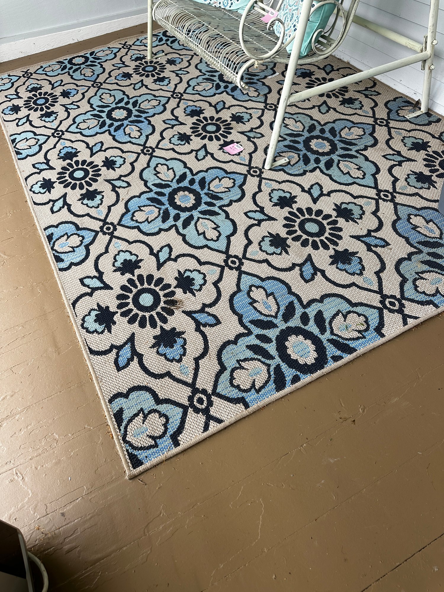 025 - AREA RUG #21281 | Auctionninja.com