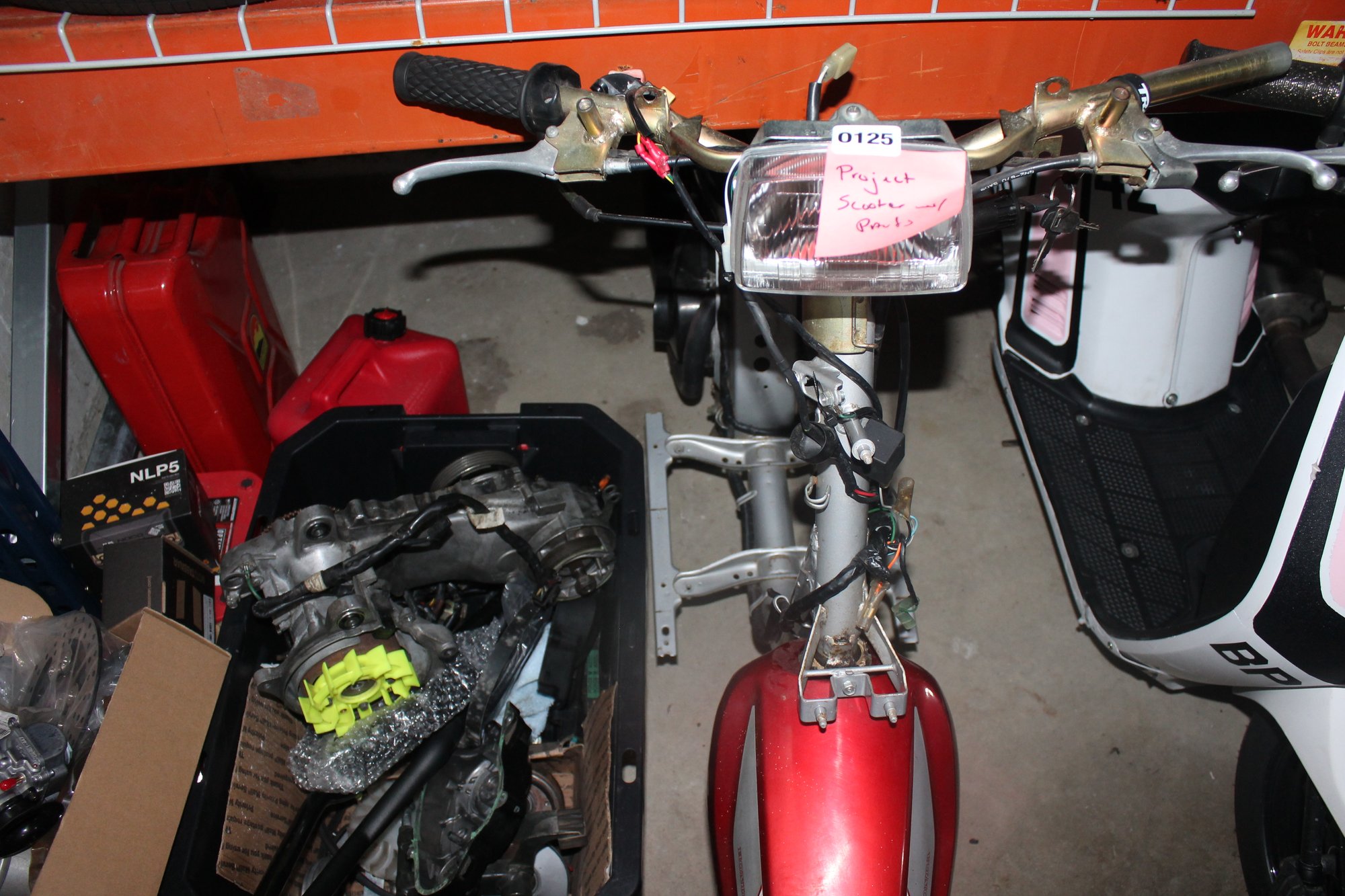 125 ~ Scooter Project Ton New Parts Along With Old Removed Parts And ...