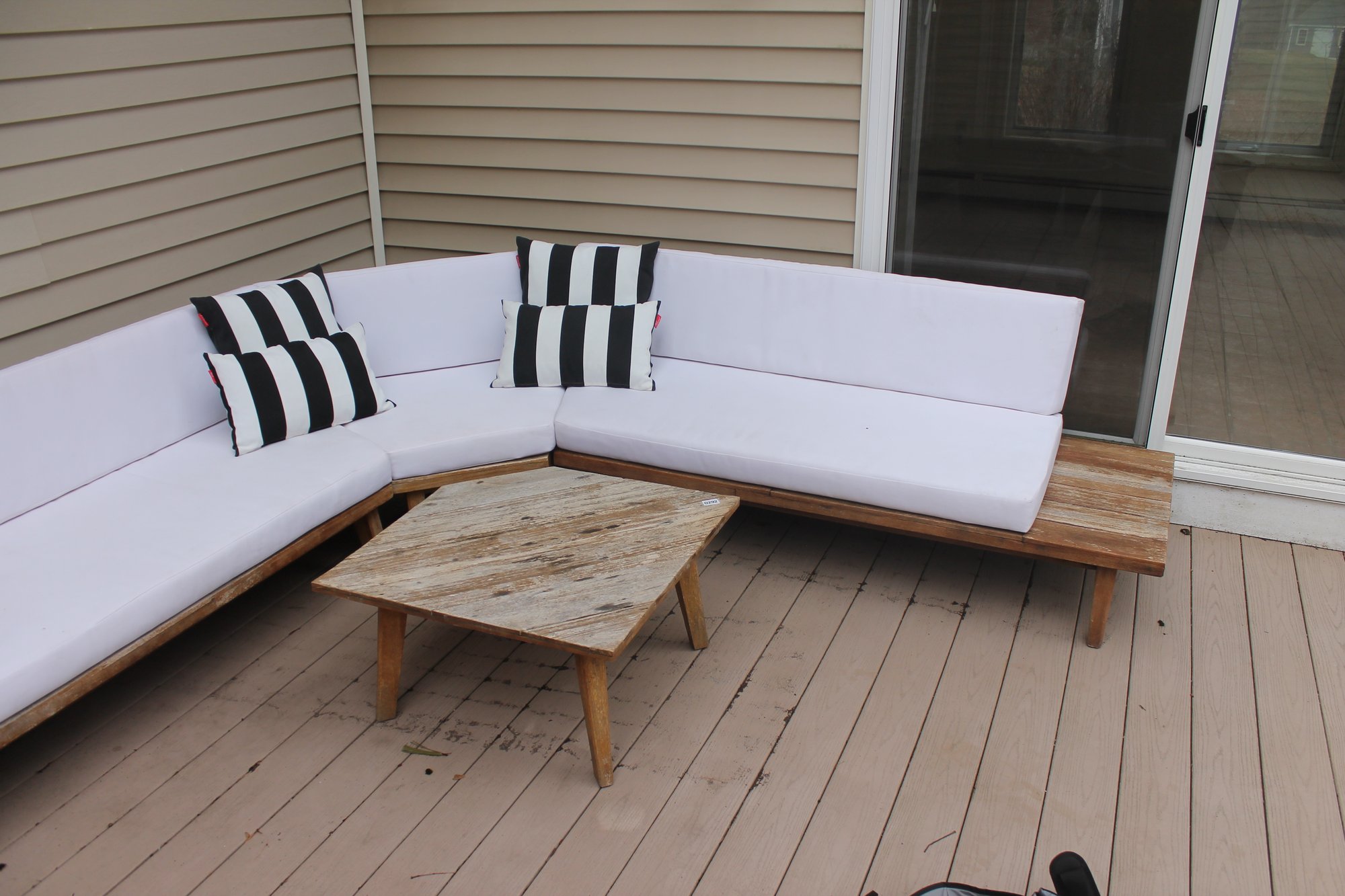 292 ~ Teak Outside Section With Cushions And Table #25482 ...
