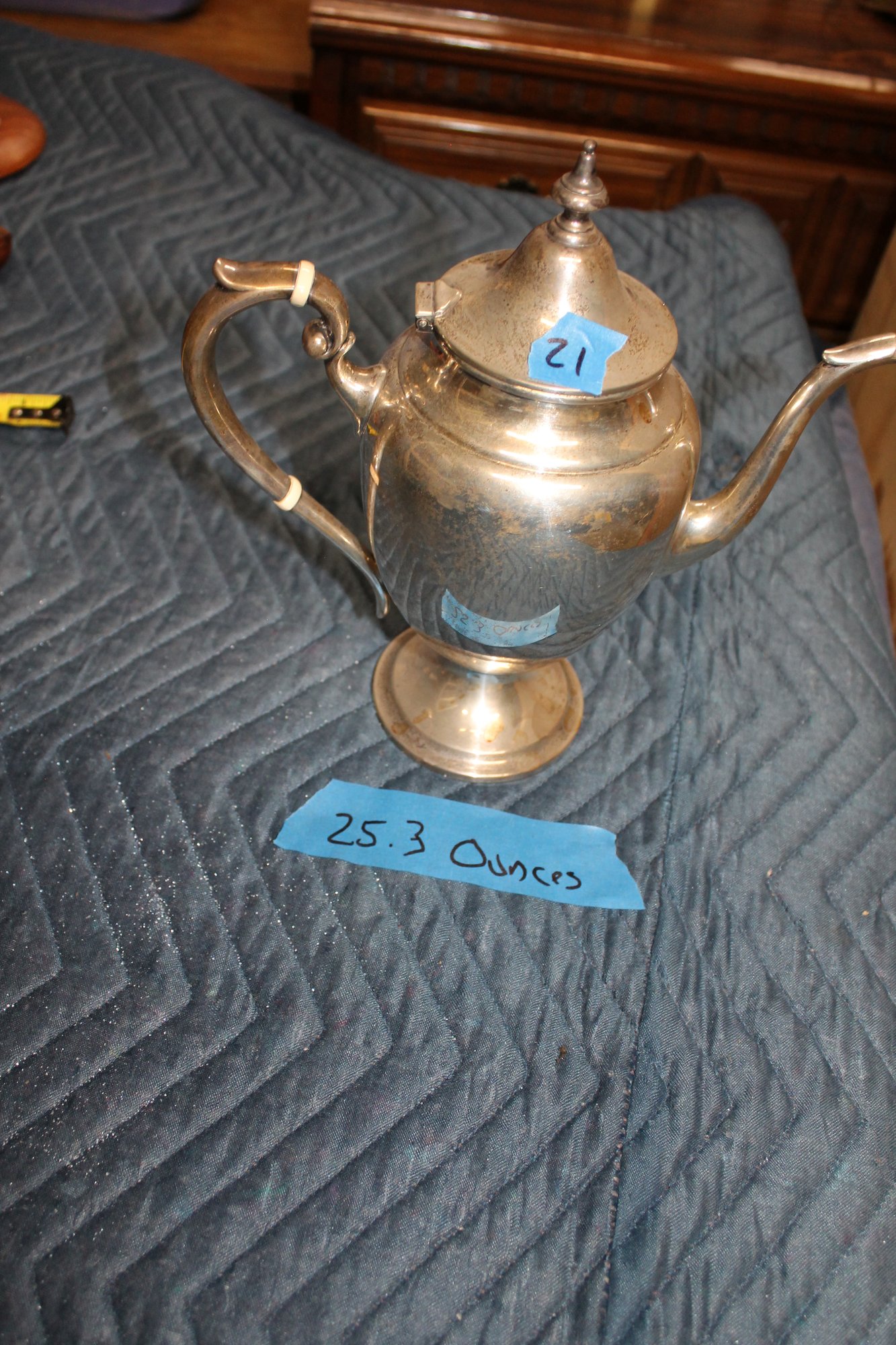 21 ~ LARGE GORHAM STERLING COFFEE/ TEA POT #20040 | Auctionninja.com