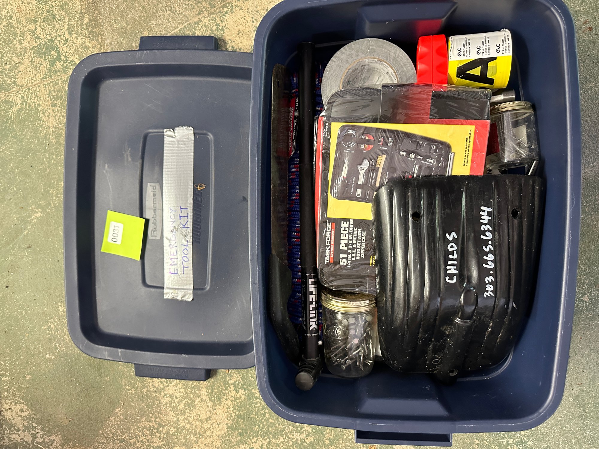 031 - BIN WITH TOOL SET AND OTHER MISC ITEMS #21668 | Auctionninja.com