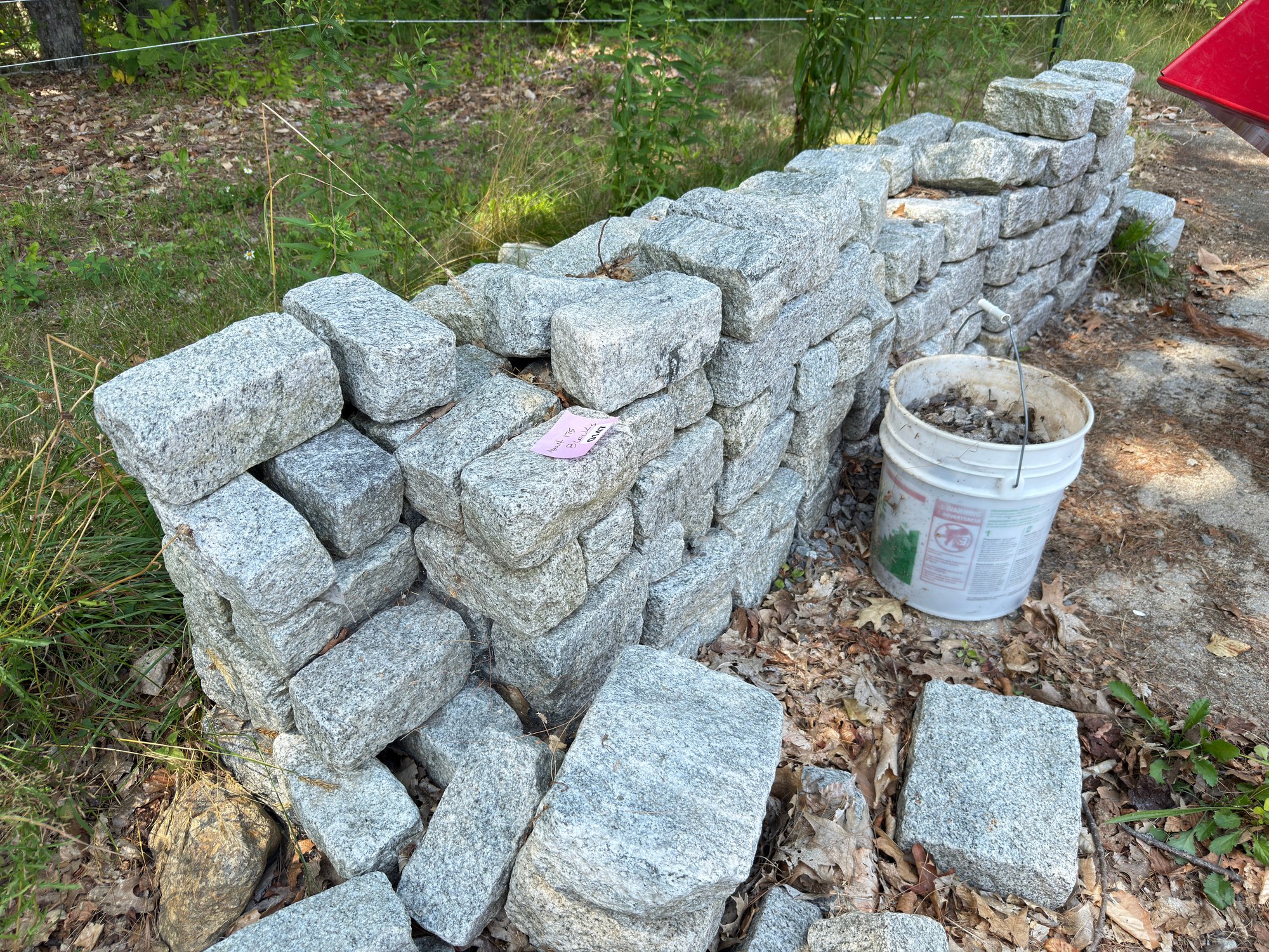 147 - LOT OF GRANITE BRICKS #28412 | Auctionninja.com