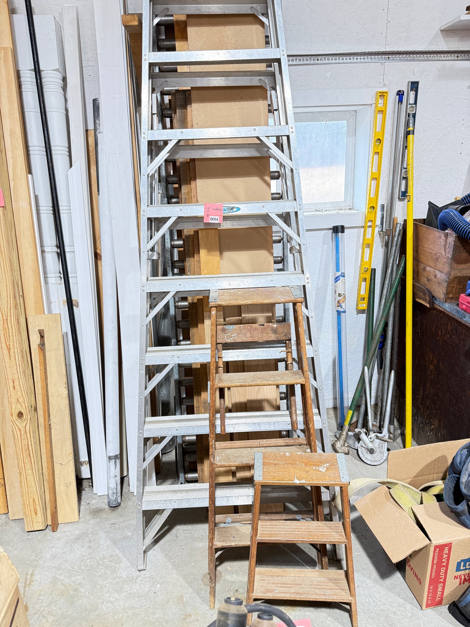 054 - THREE LADDERS #25019 | Auctionninja.com