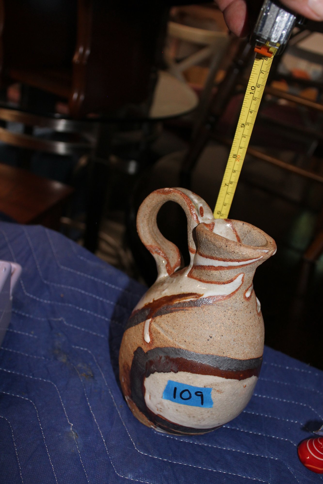 109 ~ POTTERY PITCHER #21733 | Auctionninja.com