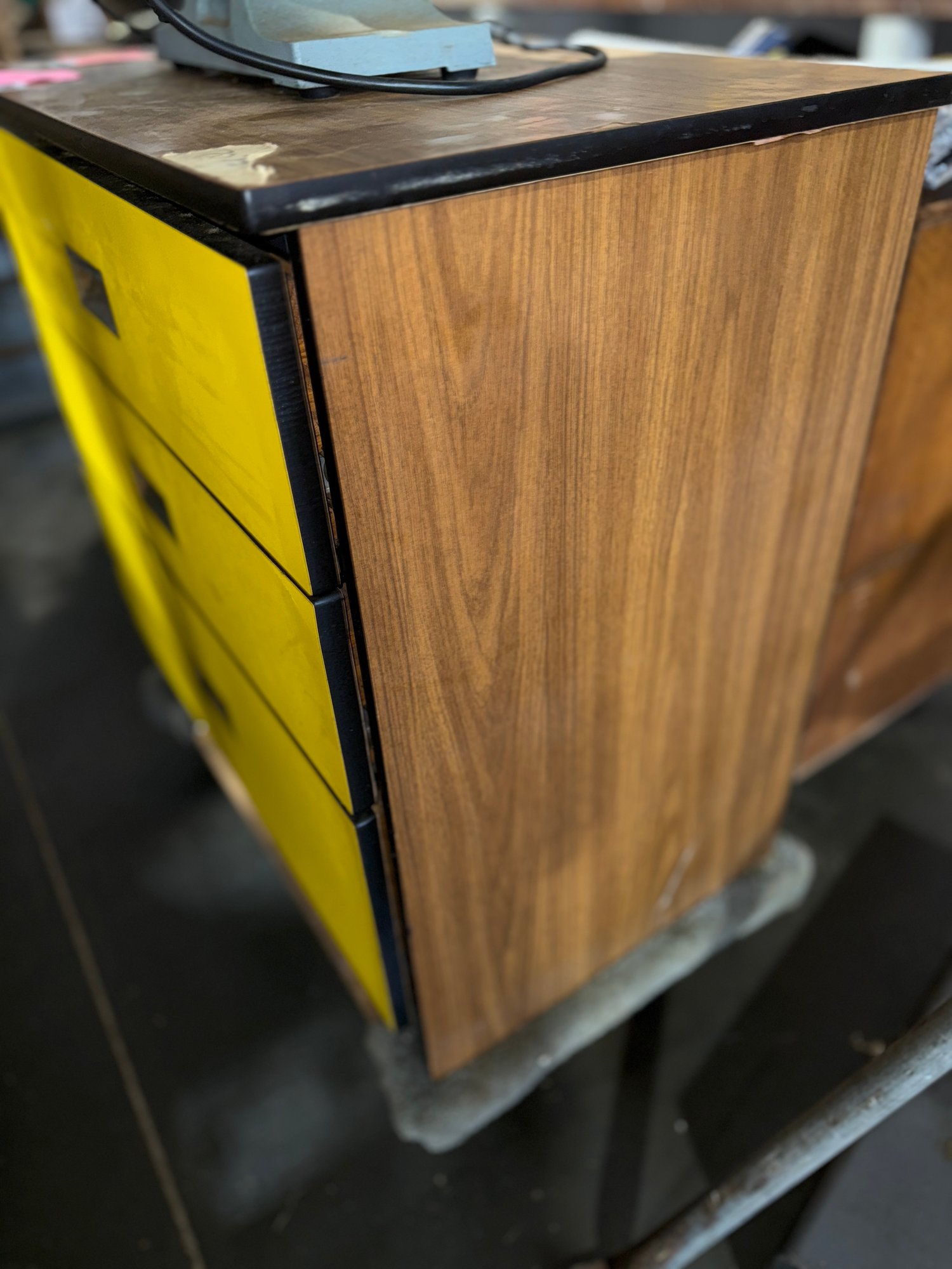 134 - THREE DRAWS OF CONTENT #25088 | Auctionninja.com