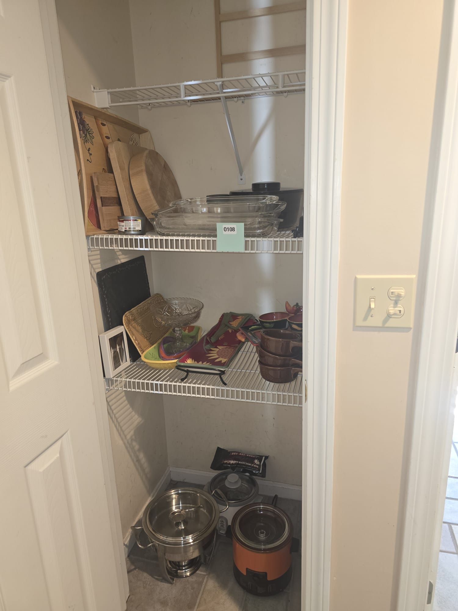 108 - KITCHENWARE #21855 | Auctionninja.com