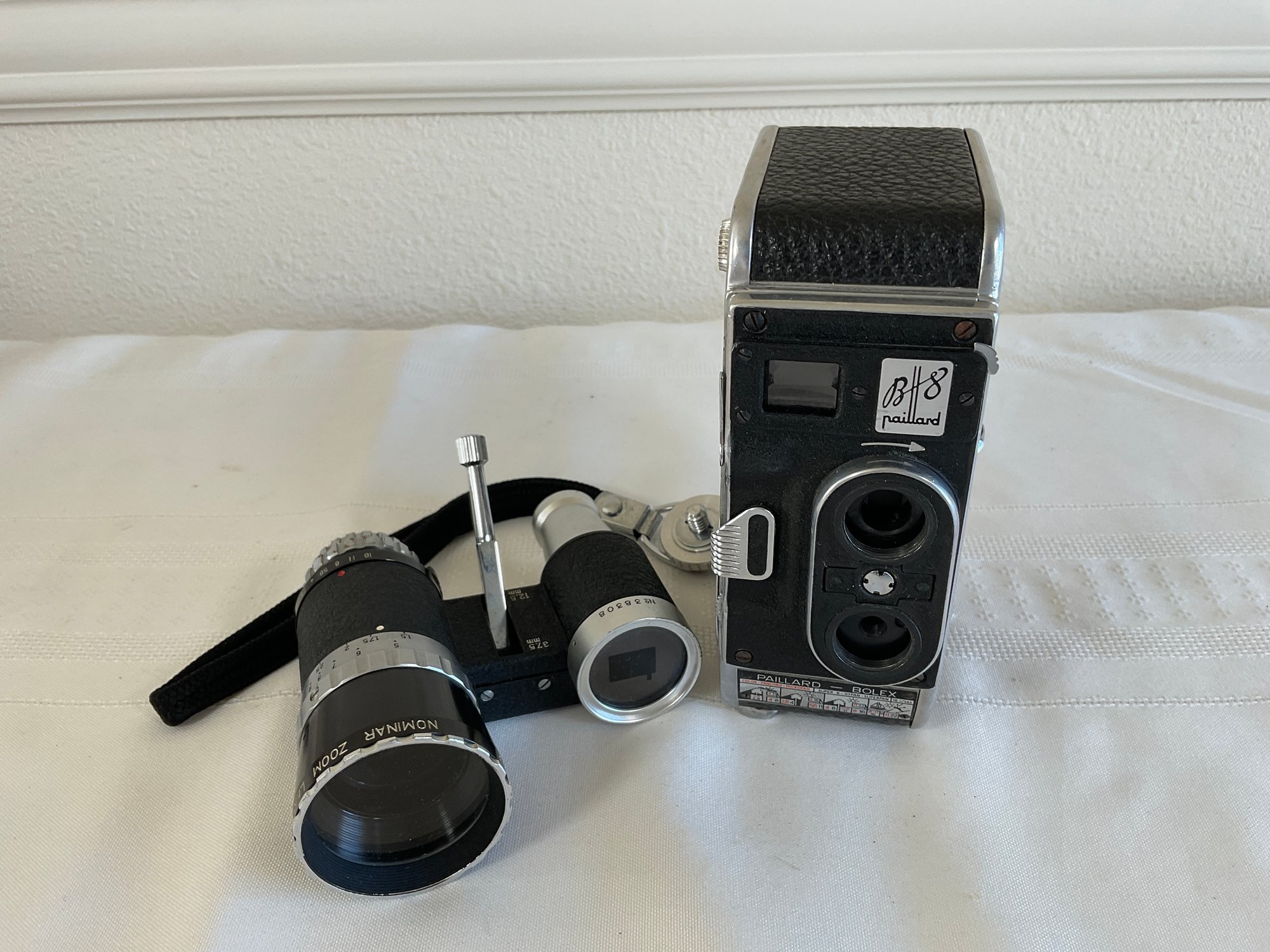 Paillard - Bolex B8 W Zoom Lens #4804 | Auctionninja.com