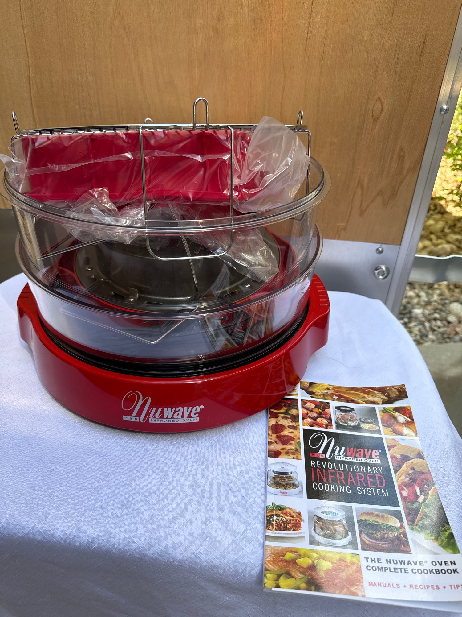 56 New NuWave Pro Infrared Oven (red) #9285 | Auctionninja.com
