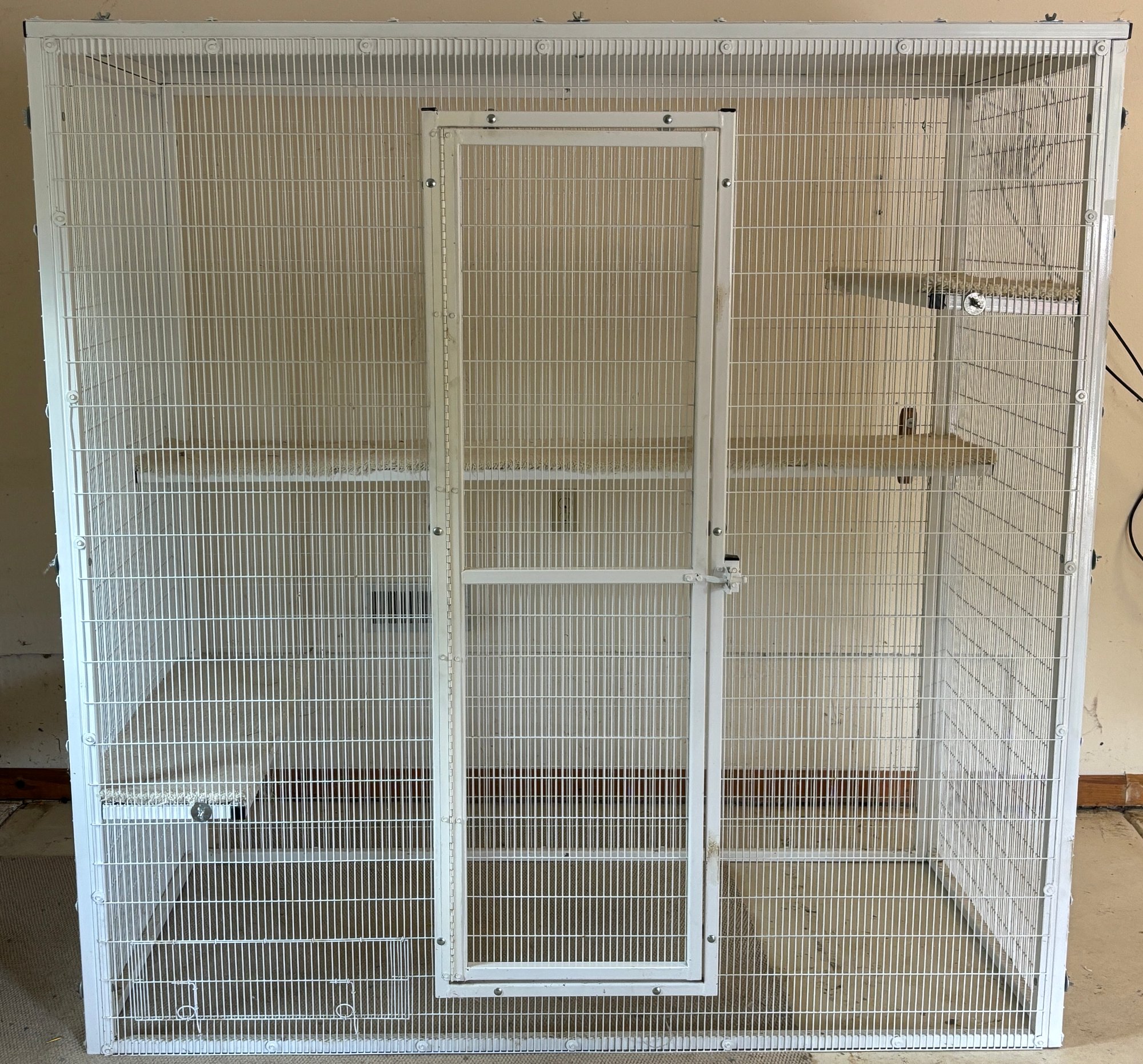 Large Coated Metal Cage #13921 | Auctionninja.com