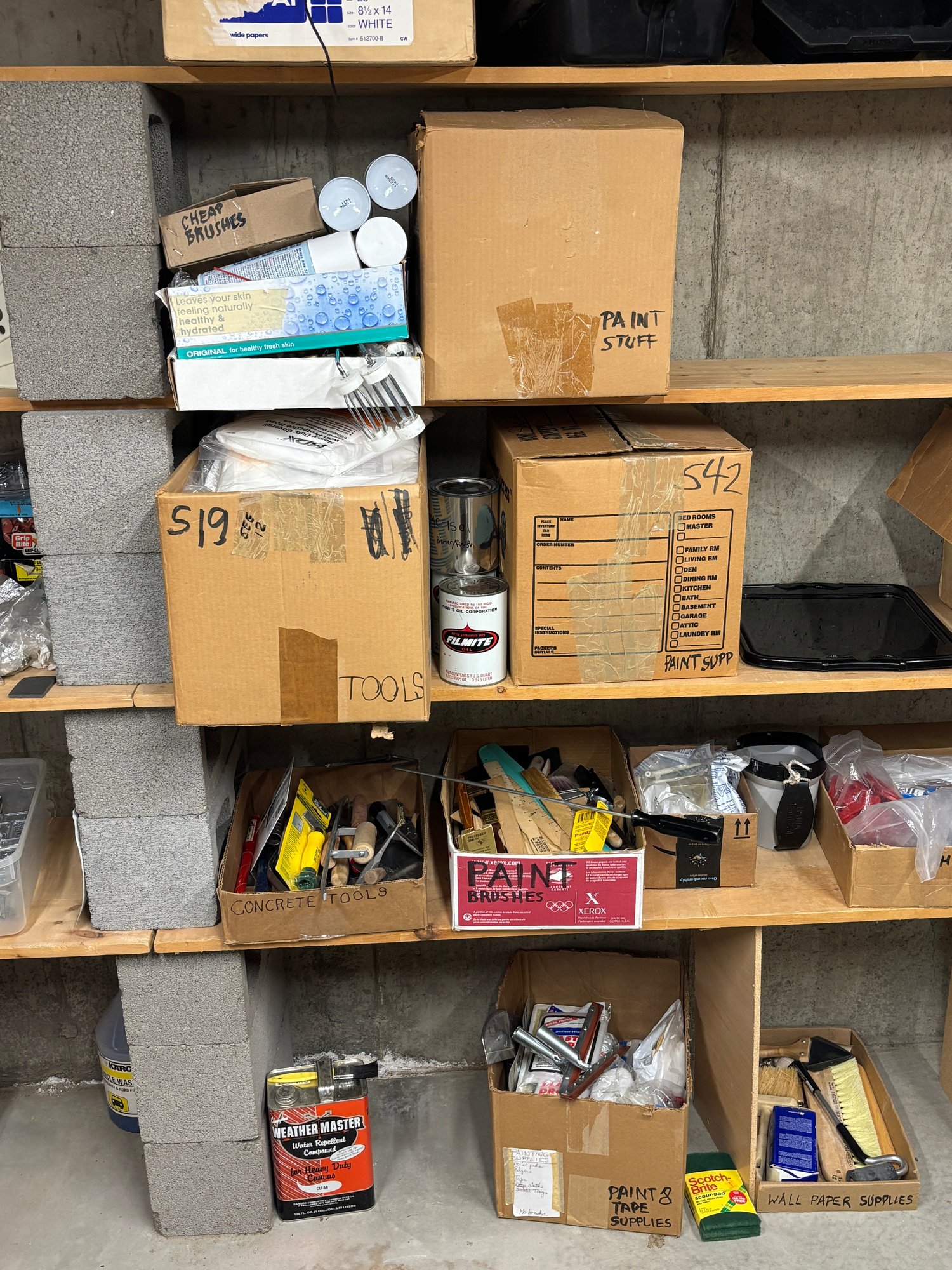 Misc Painting Supplies #18296 | Auctionninja.com