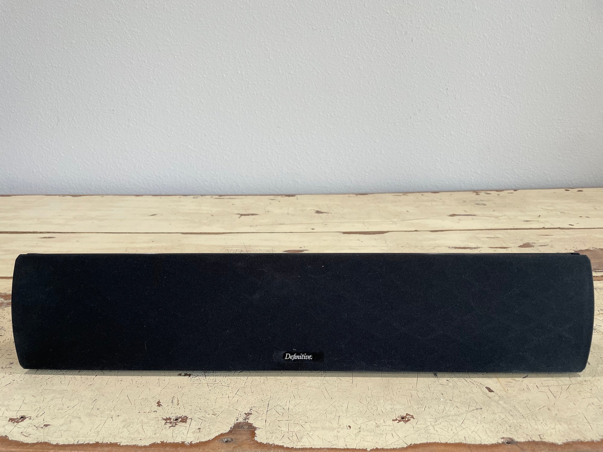 Definitive Mythos Center Speaker #11443 | Auctionninja.com