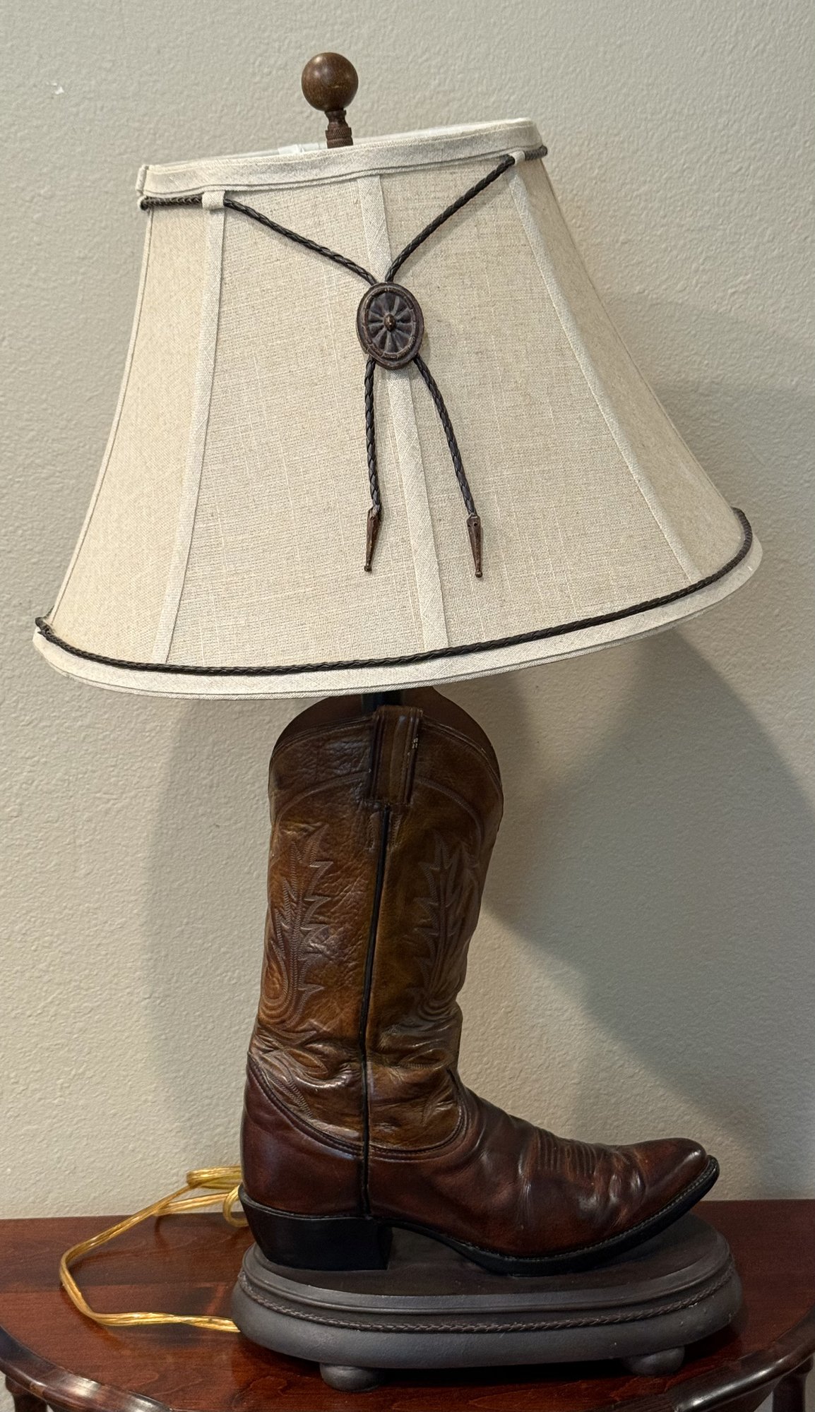 Cowboy Boot Table Lamp #18925 | Auctionninja.com