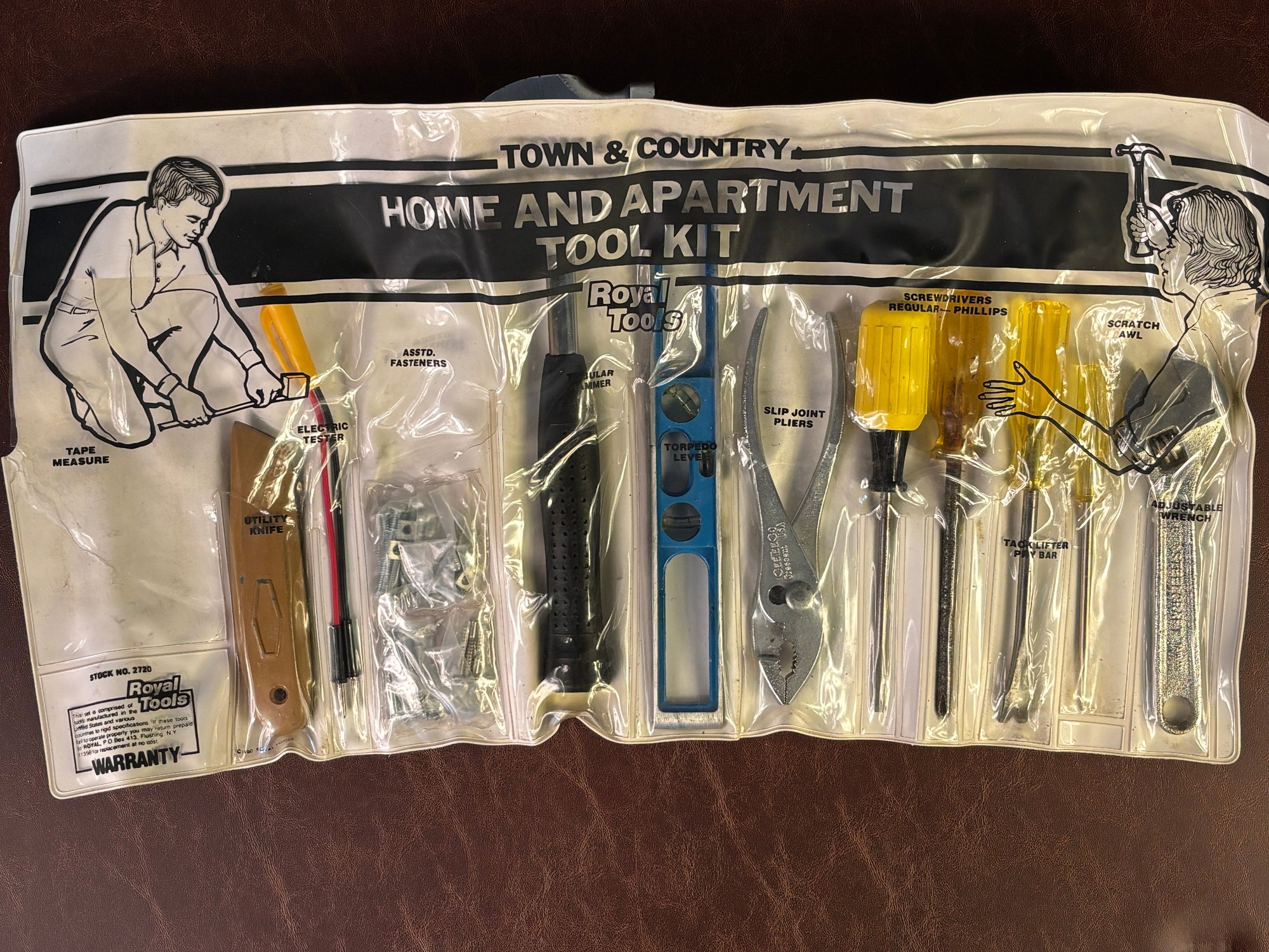 Town & Country Home/apartment Tool Kit #20093 | Auctionninja.com