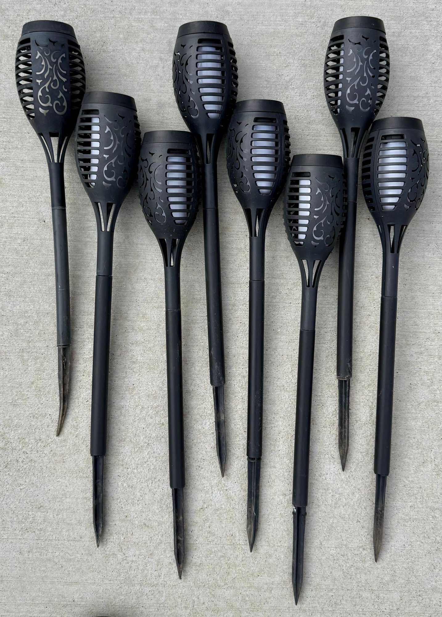 Set Of 8 Solar LED Torch Pathway Lights #257493 | Auctionninja.com