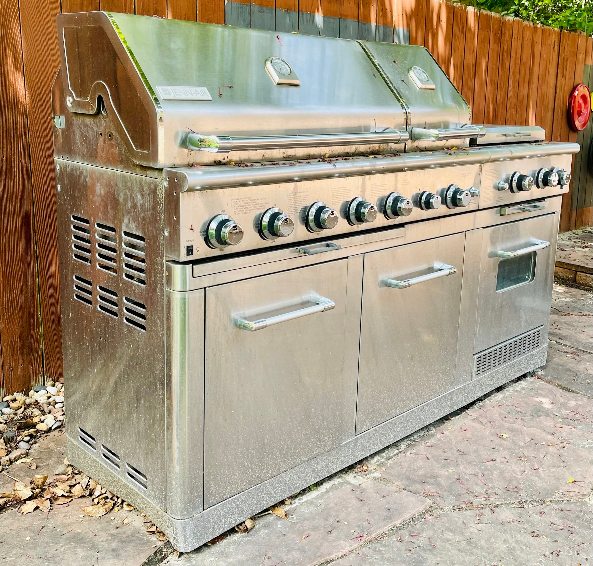 Jenn-Air Deluxe Outdoor Gas Kitchen Grill Oven Stainless Steel, Model ...