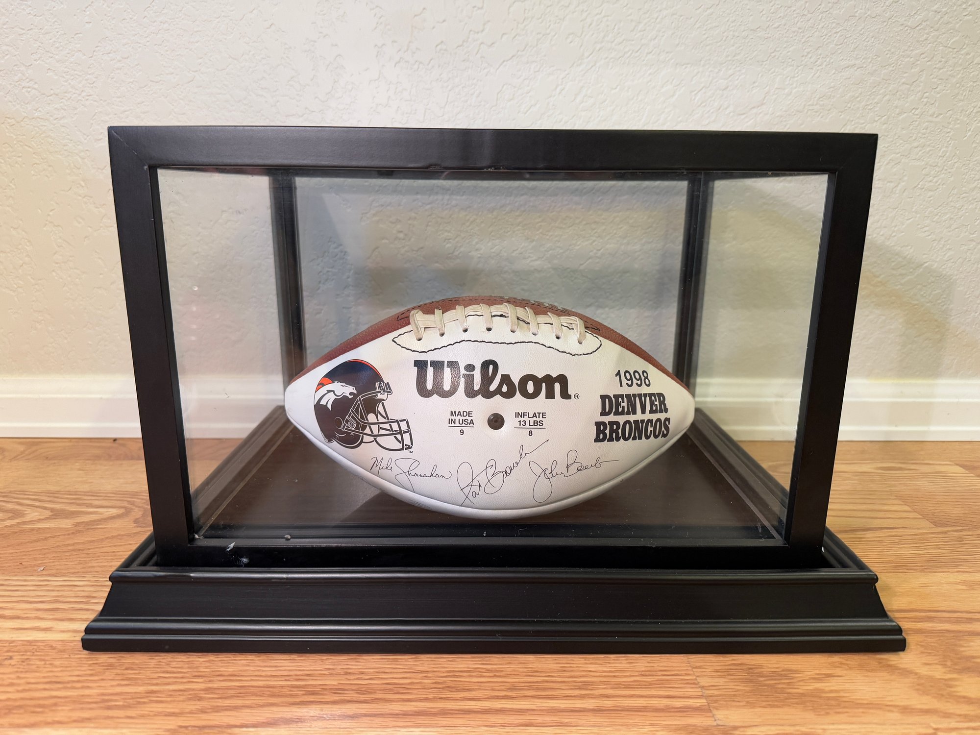 1998 Denver Broncos Signature Football In Display Case #220092 ...