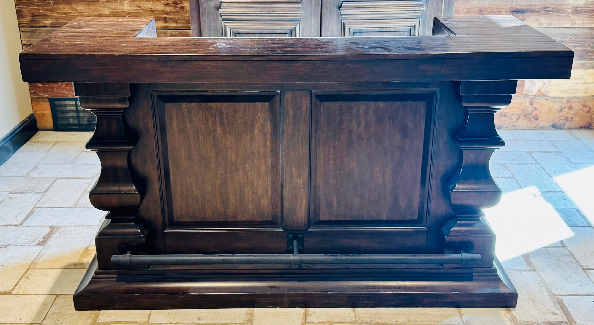 Pottery Barn Banks Collection Bar #227509 | Auctionninja.com