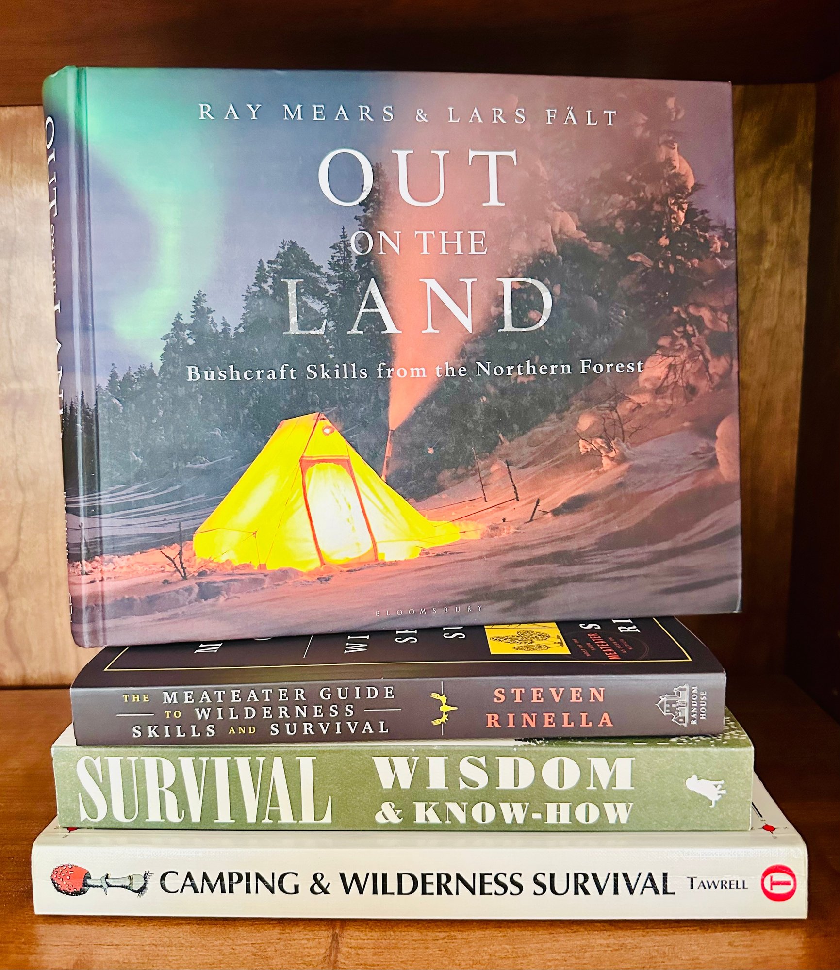 Nature Wilderness Bushcraft Survival Books #240488 | Auctionninja.com