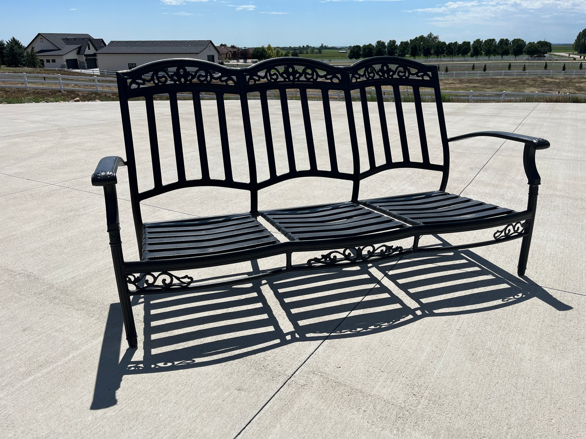 Outdoor Cast Aluminum Deep Seating Bench #199672 | Auctionninja.com