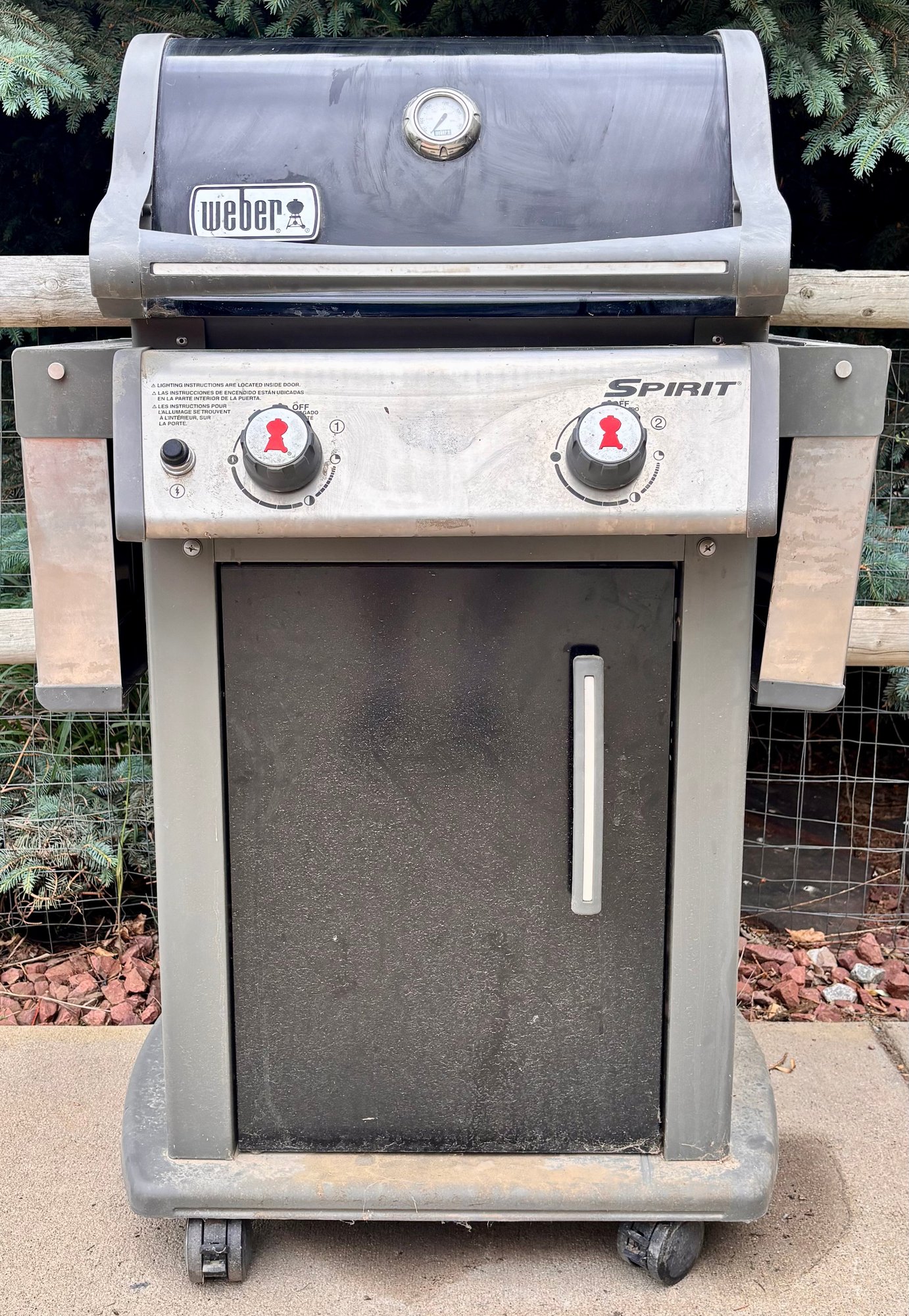 Weber Spirit Gas Grill #240855 | Auctionninja.com