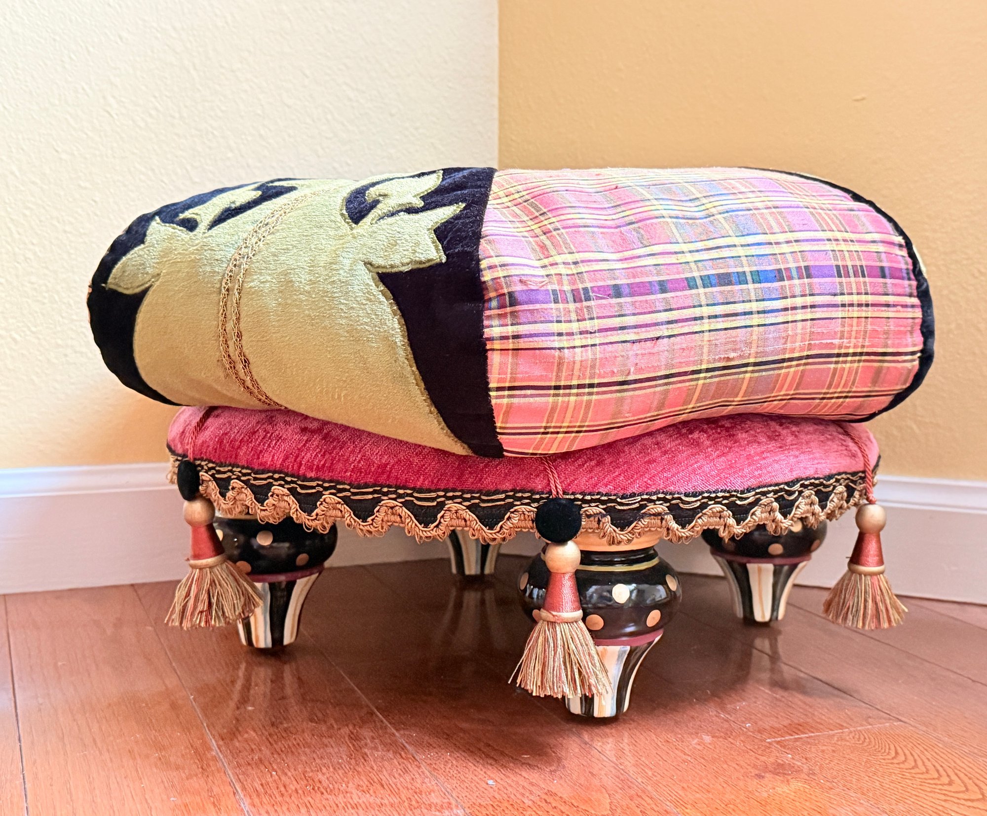 Mackenzie Childs Portobello Road Footstool #245980 | Auctionninja.com