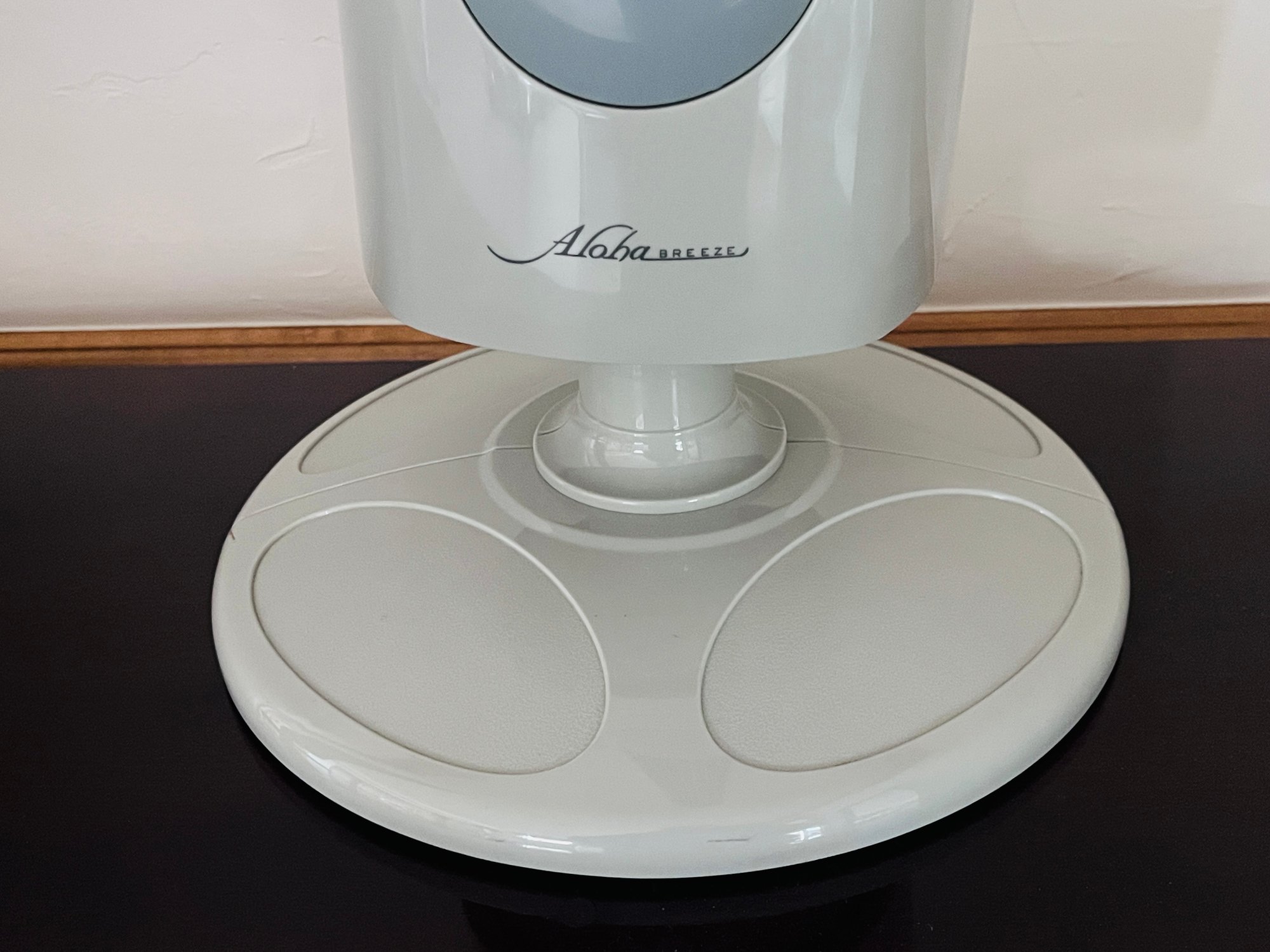 Aloha Breeze Floor Fan #217300 | Auctionninja.com