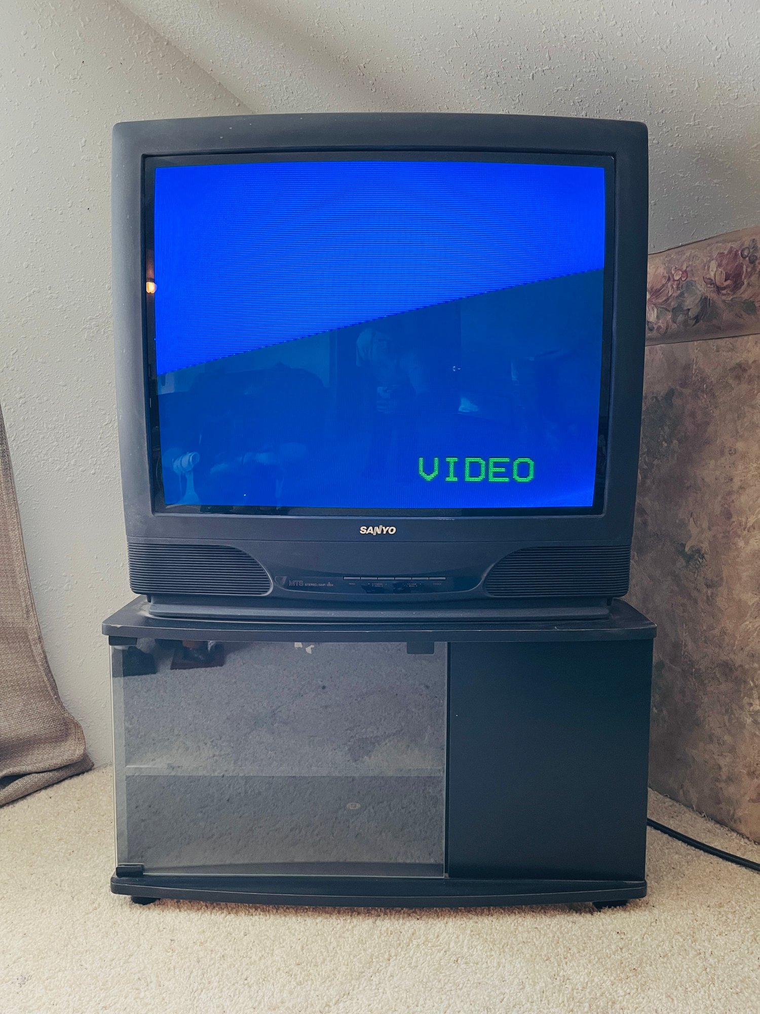 Sanyo MTS Stereo Tv On Small Stand With Glass Door #207473 ...