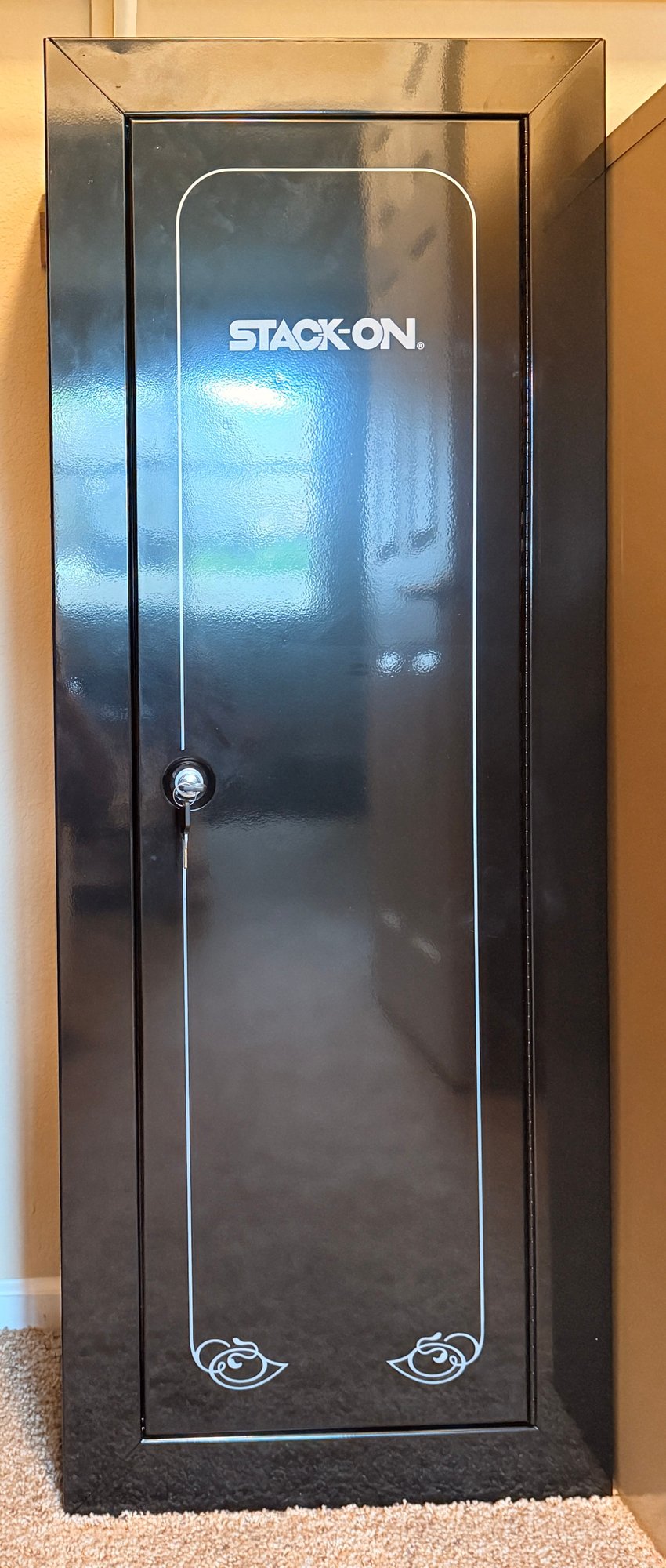 Stack-On Gun Safe With Key #241148 | Auctionninja.com