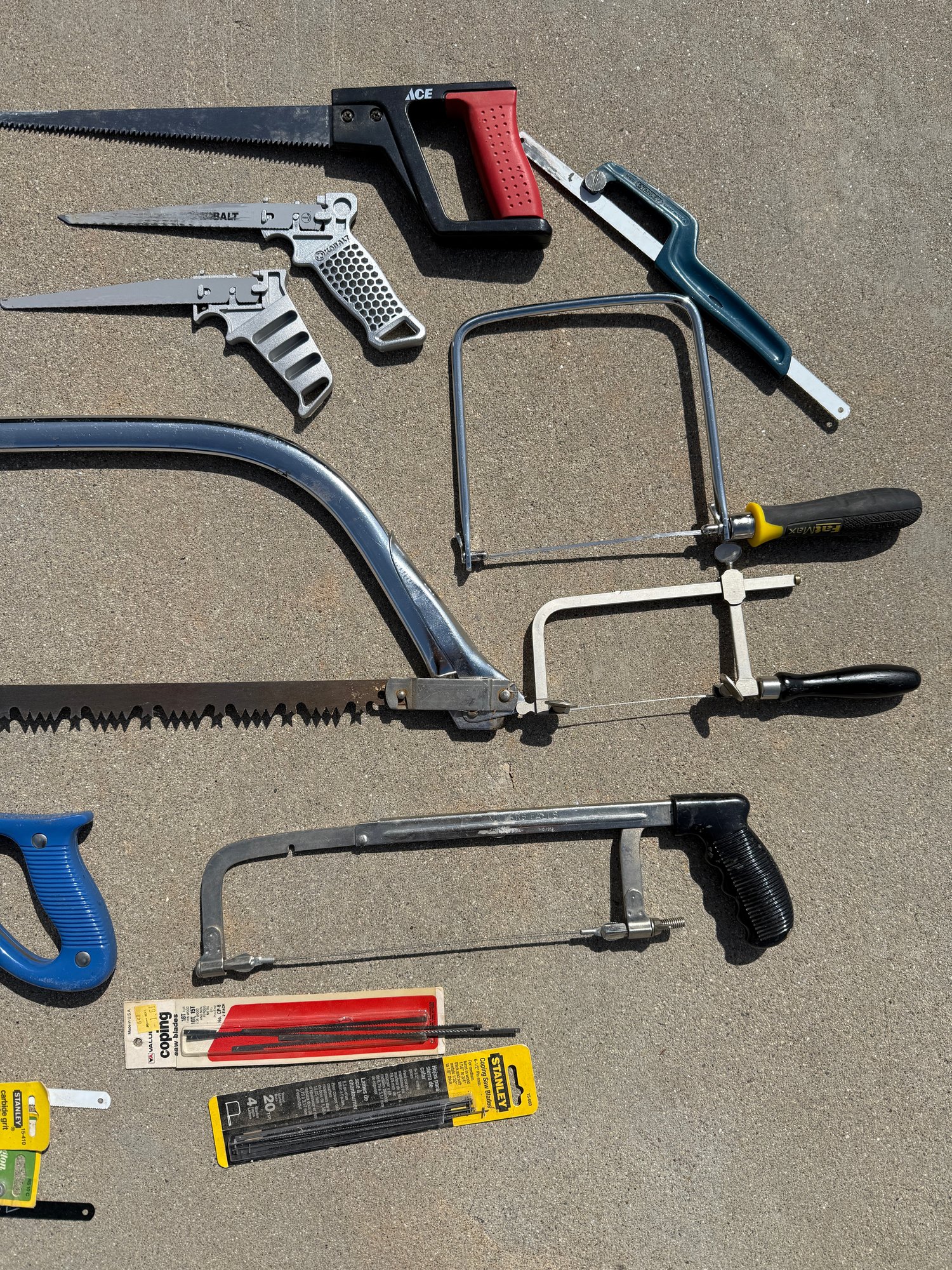 An Assortment Of Hand Saws With A Variety Of Blades #231197 ...