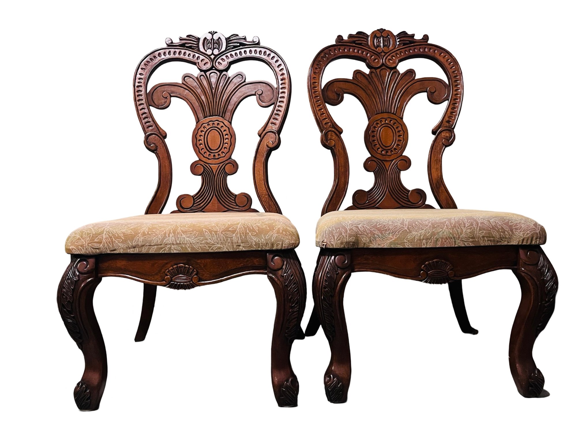 Traditional Formal Royal Elegance Styled Chairs #218863 | Auctionninja.com