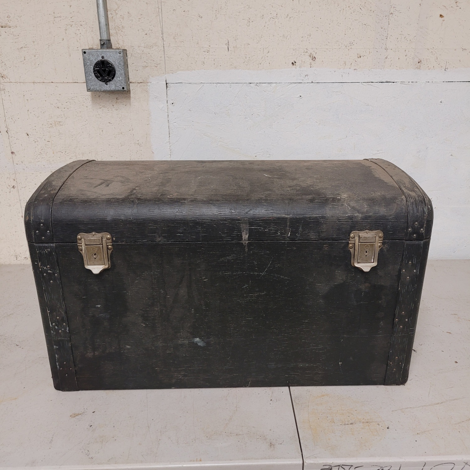 Leather Trunk For Ford Model A #15246 | Auctionninja.com