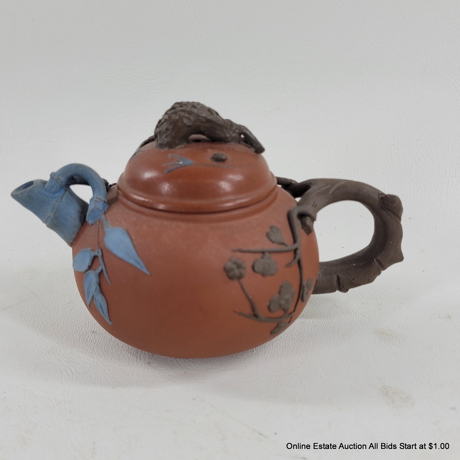 Chinese Yixing Zisha Teapot #28688 | Auctionninja.com