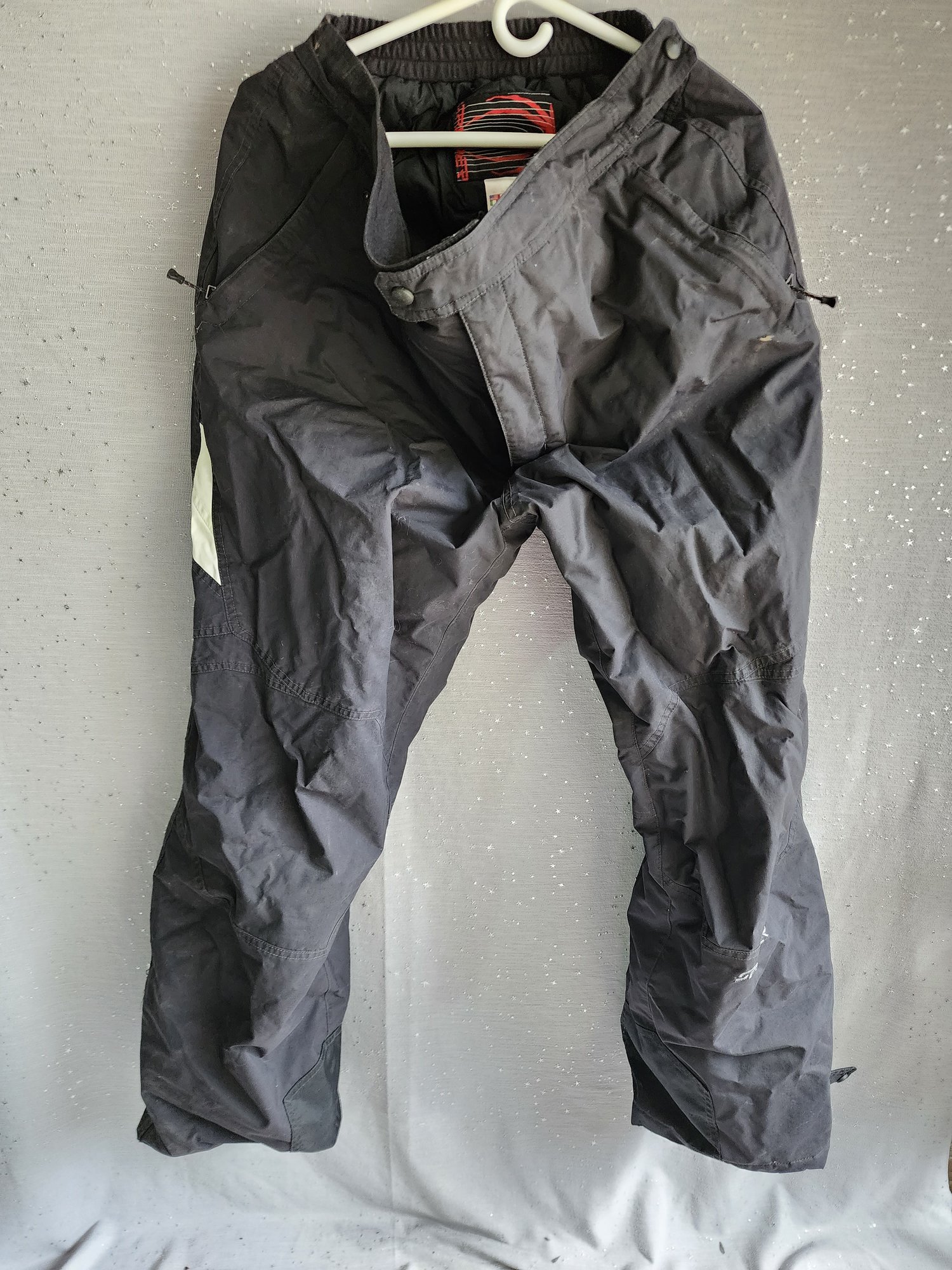 Spider Pants #10027 | Auctionninja.com