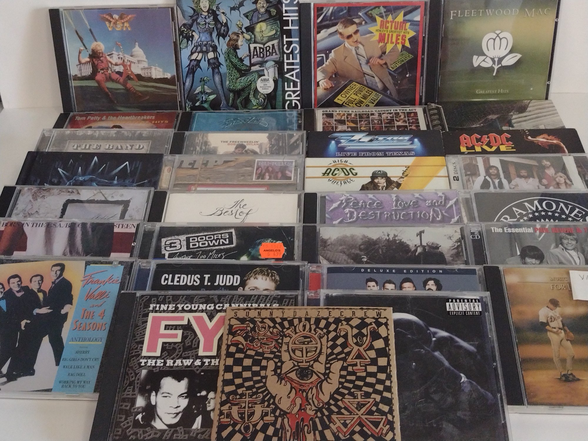 30 Classic Rock CDs #24474 | Auctionninja.com
