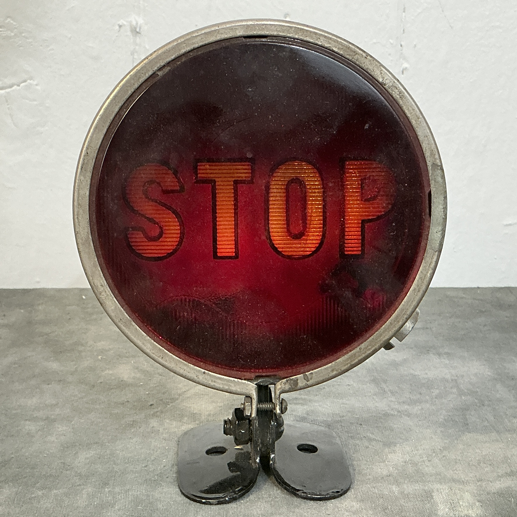 #081 Antique Stop Light Bus Car Brake Light #5546 | Auctionninja.com