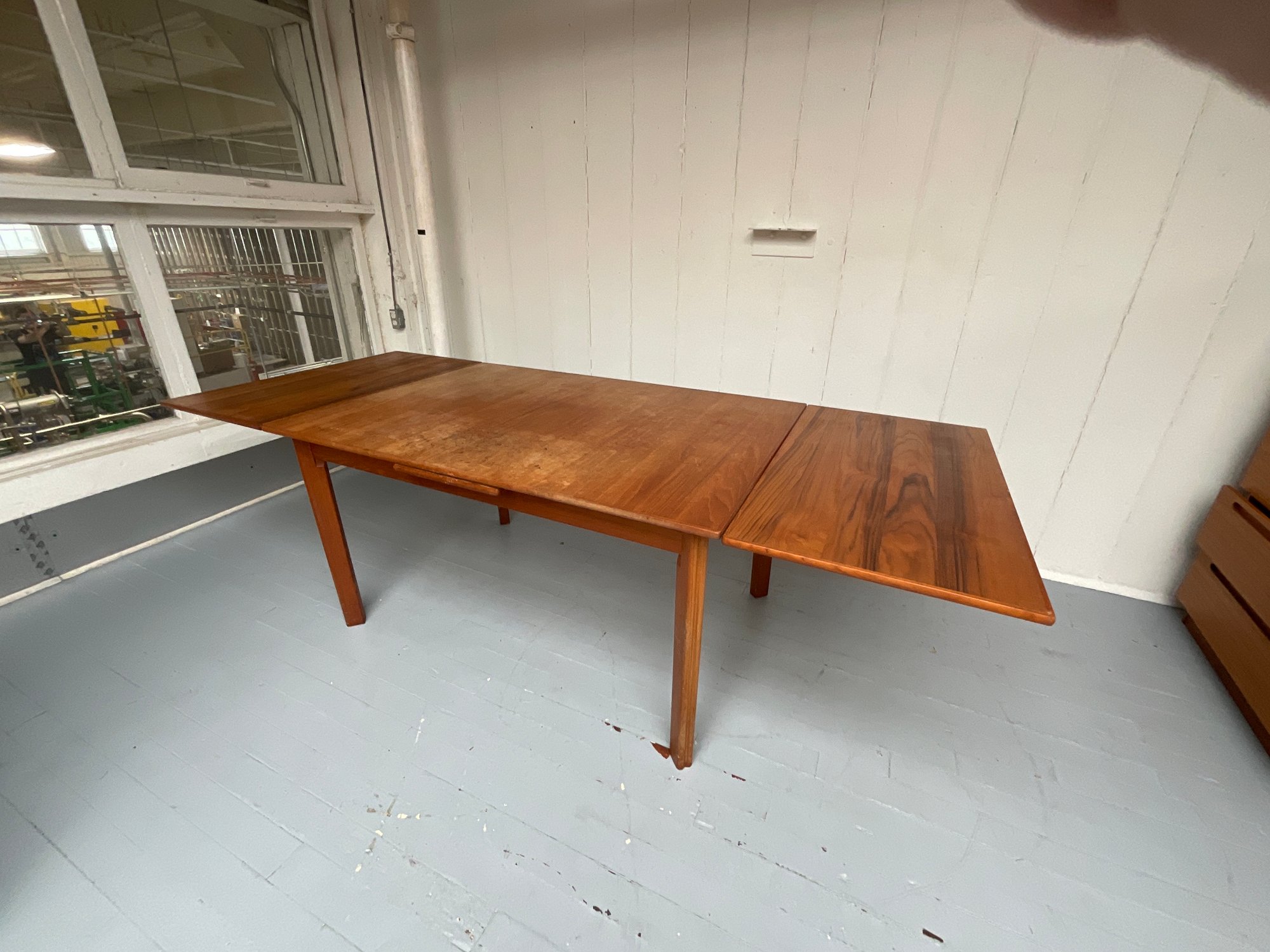 #187F Mid Century Modern D Scan Teak Extending Dining Room Table #4455 ...