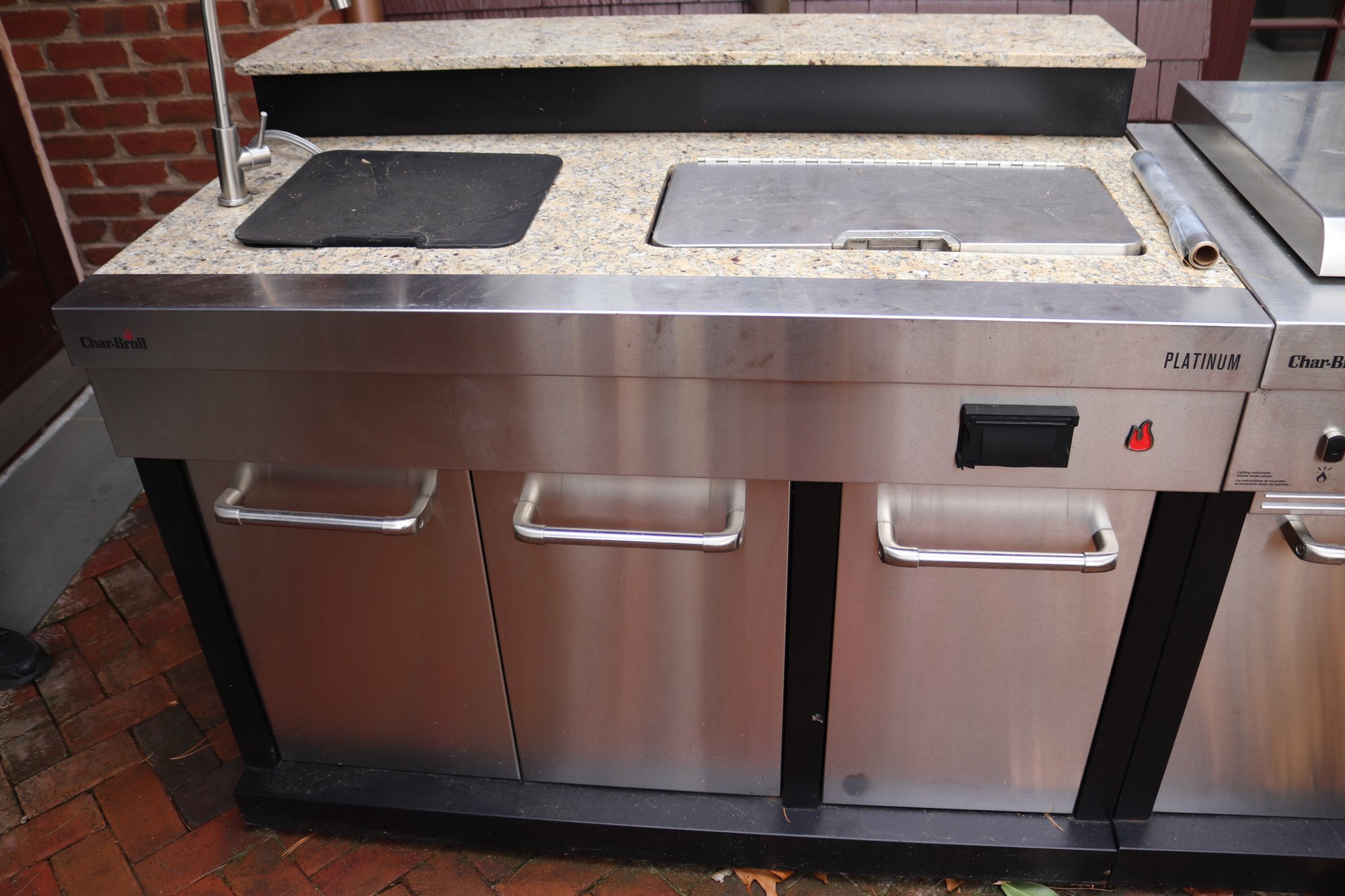 Charbroil Outdoor Kitchen Set Up As Pictured Includes Propane Grill ...