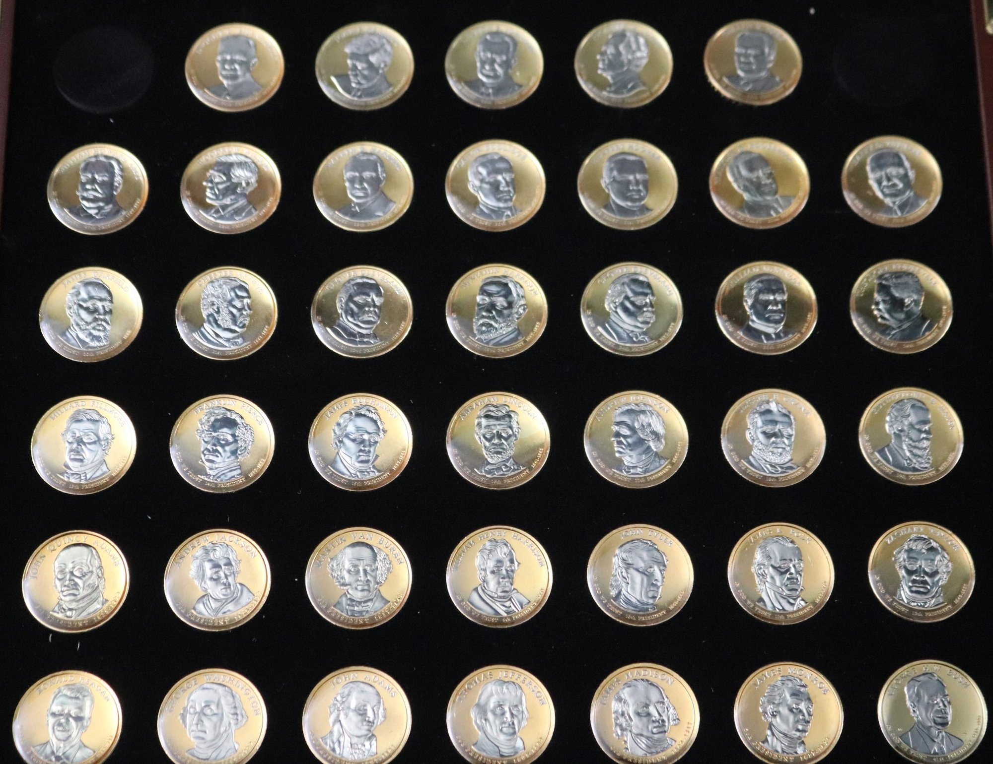 Platinum & Gold Highlighted US Presidential Coins From PCS Stamps ...