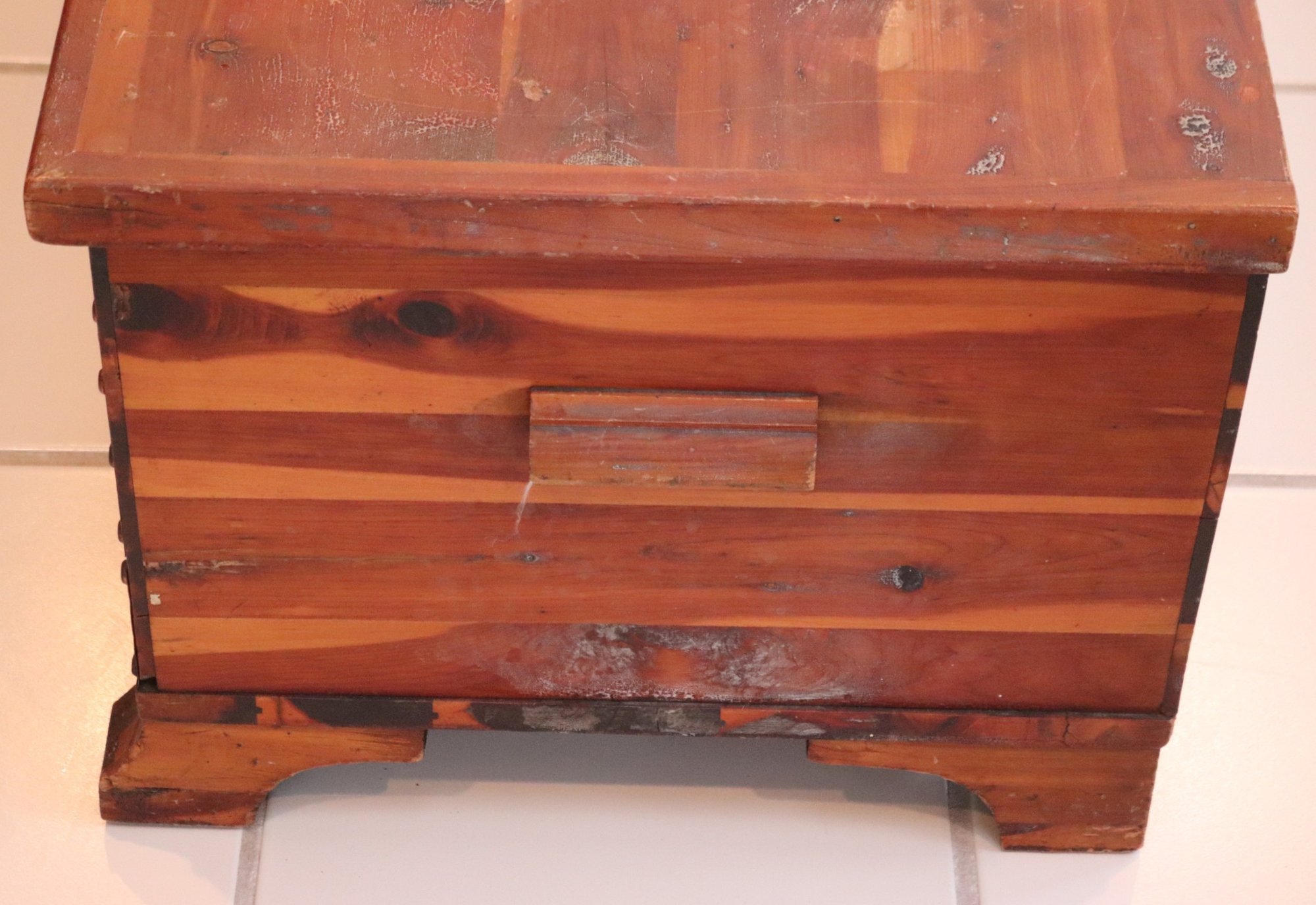 Vintage Cedarwood Asian Style Trunk By Forest Park Line #70466 ...