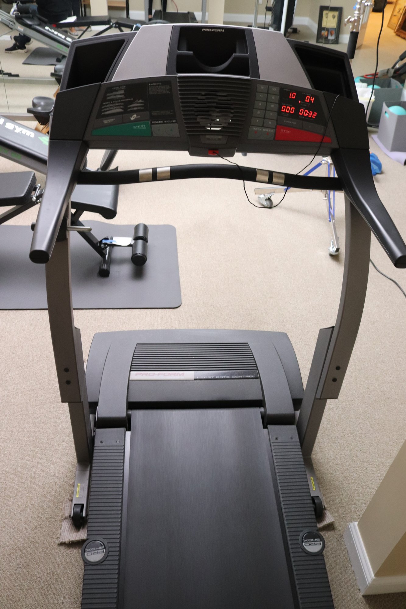 Vintage Pro-Form/ Pro Shox 585 5 Treadmill #52940 | Auctionninja.com
