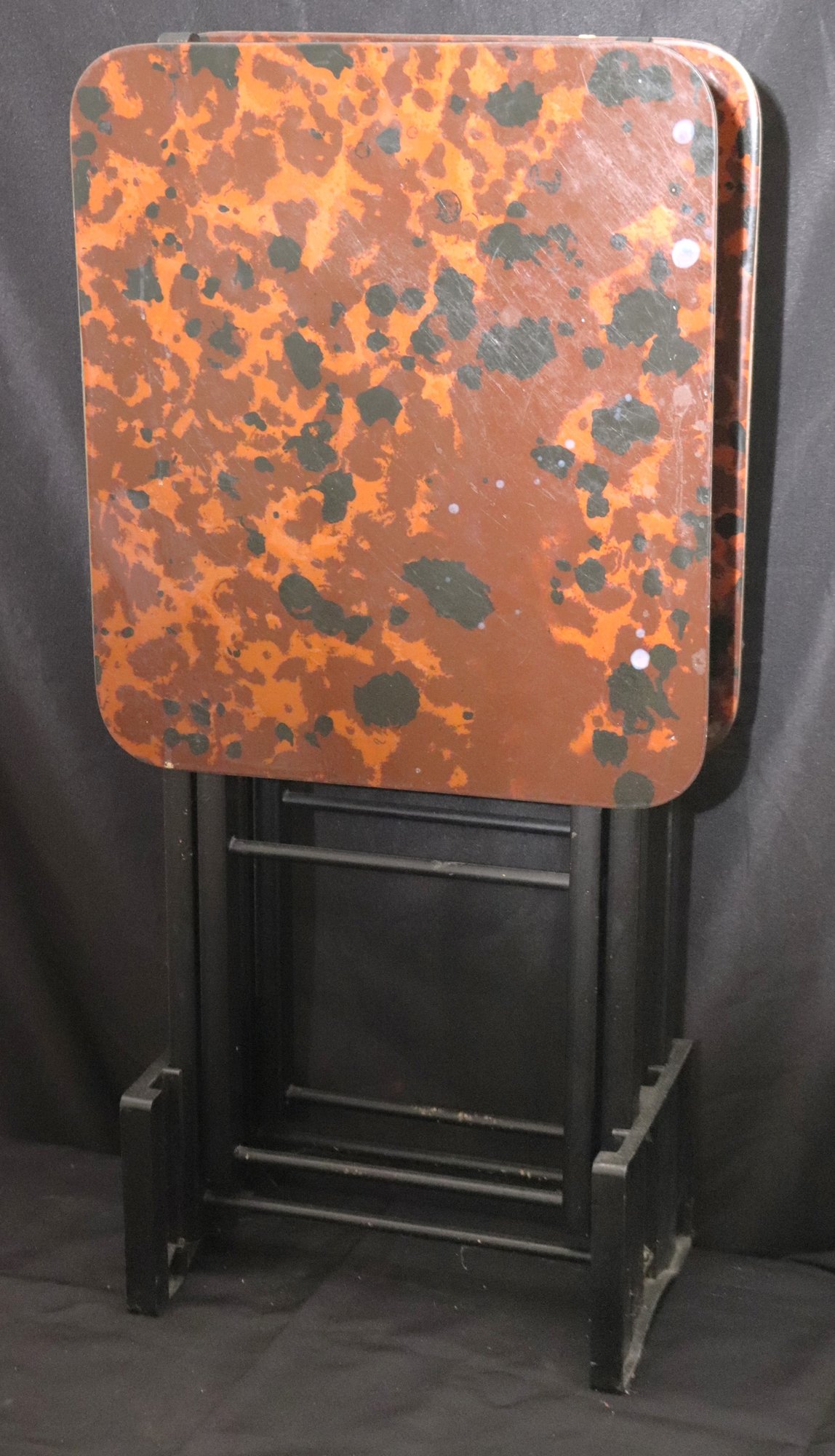 A Pair Of Vintage Artex Folding Tray Tables With Stand #50344 ...