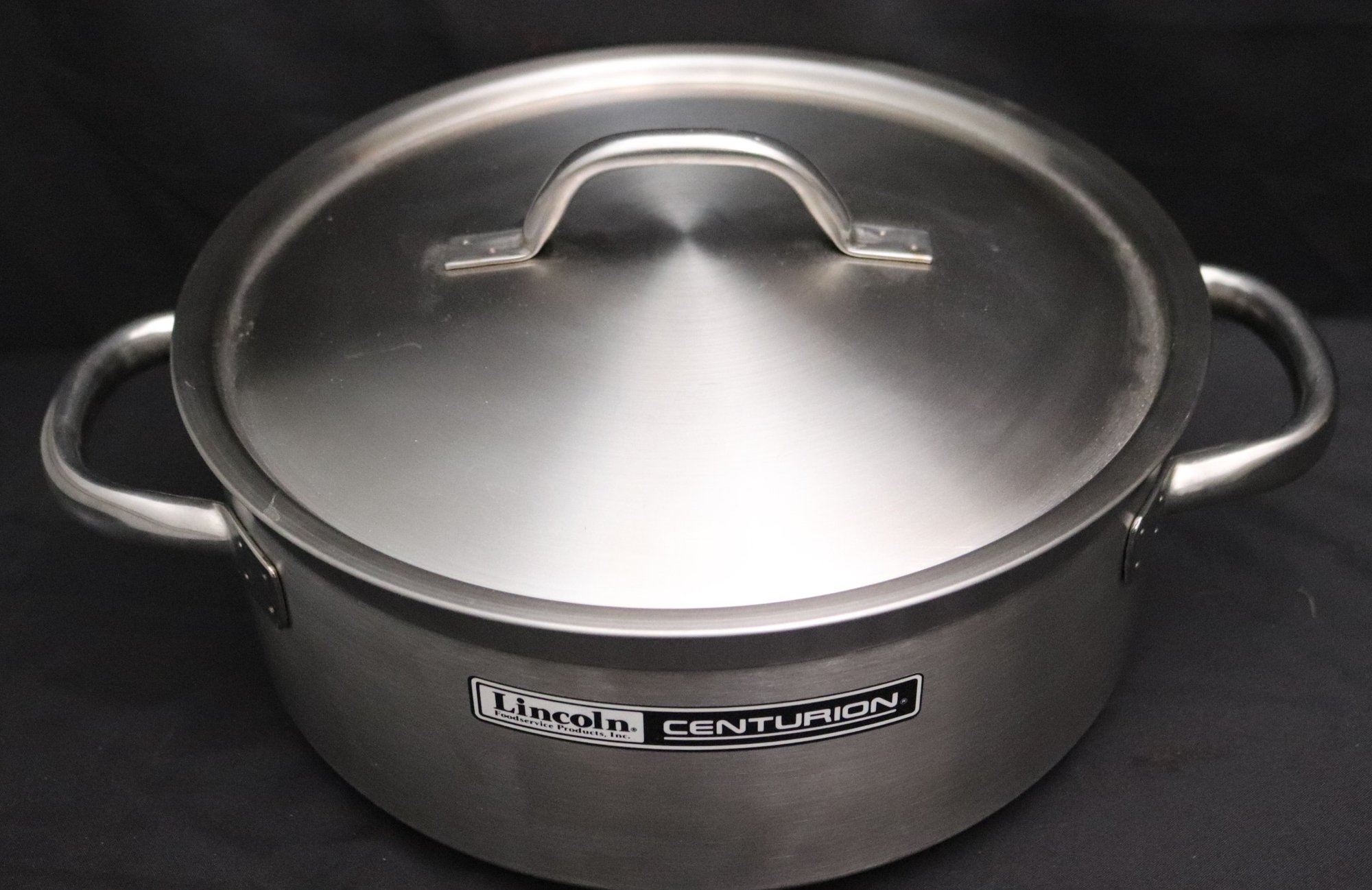 2 Large Centurion Heavy Duty Pots With Lids #61110 | Auctionninja.com